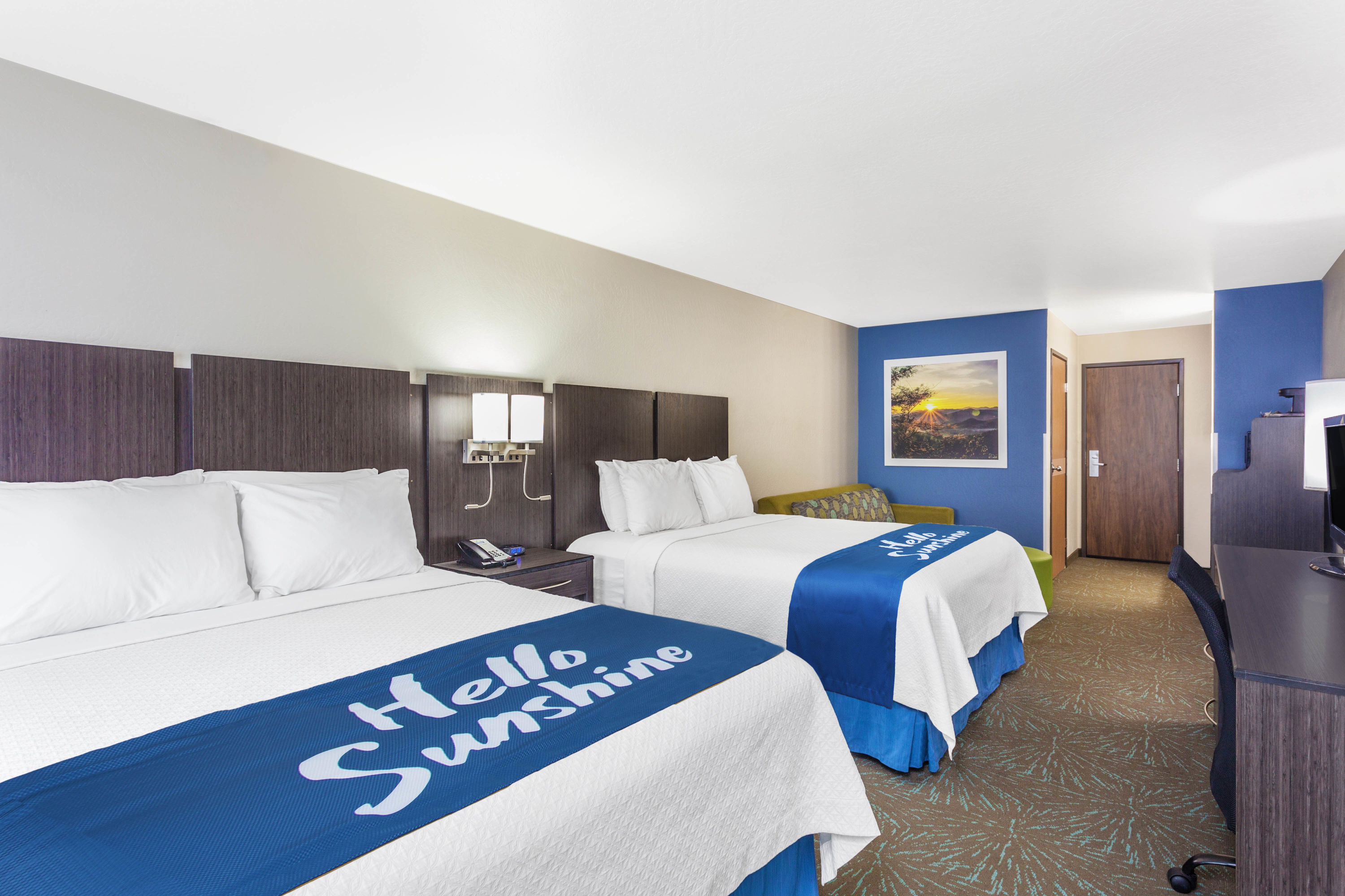 Days Inn & Suites by Wyndham East Flagstaff | Flagstaff, AZ Hotels