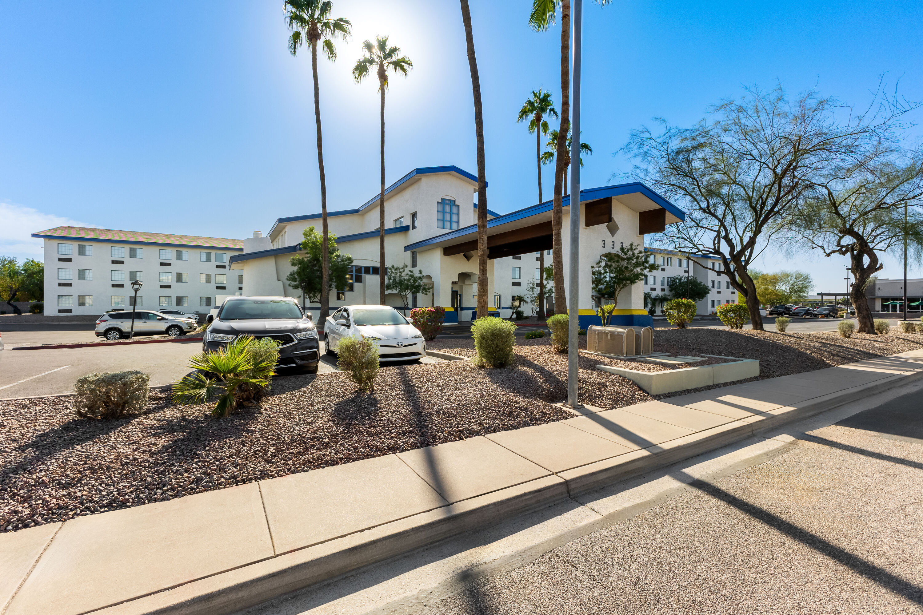 Days Inn & Suites by Wyndham Mesa Near Phoenix | Mesa, AZ Hotels