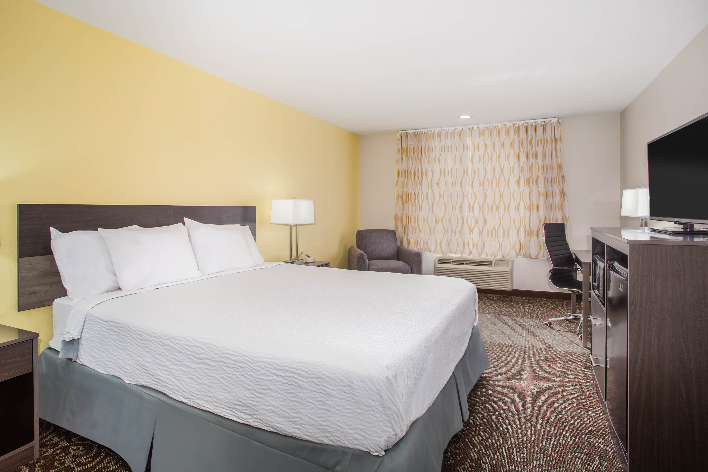 Days Inn by Wyndham Phoenix North | Phoenix, AZ Hotels
