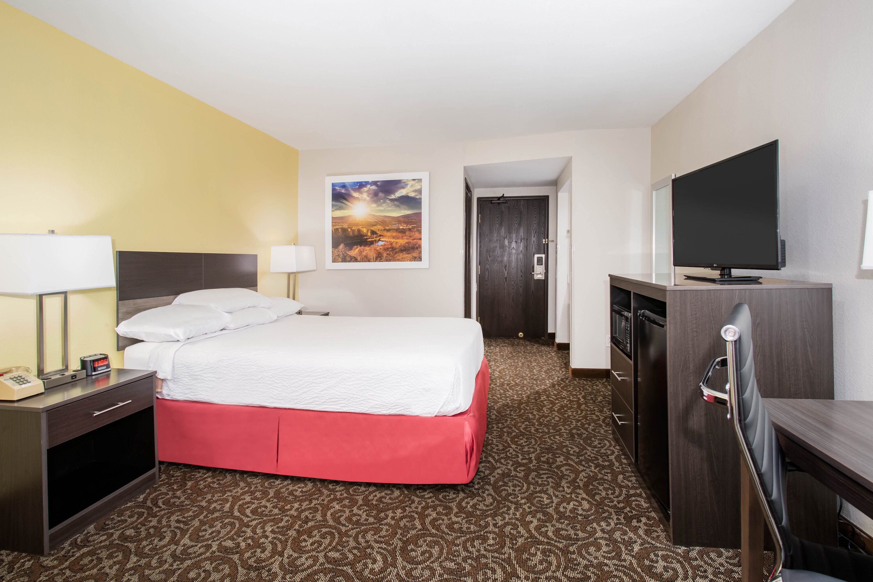 Days Inn by Wyndham Phoenix North | Phoenix, AZ Hotels