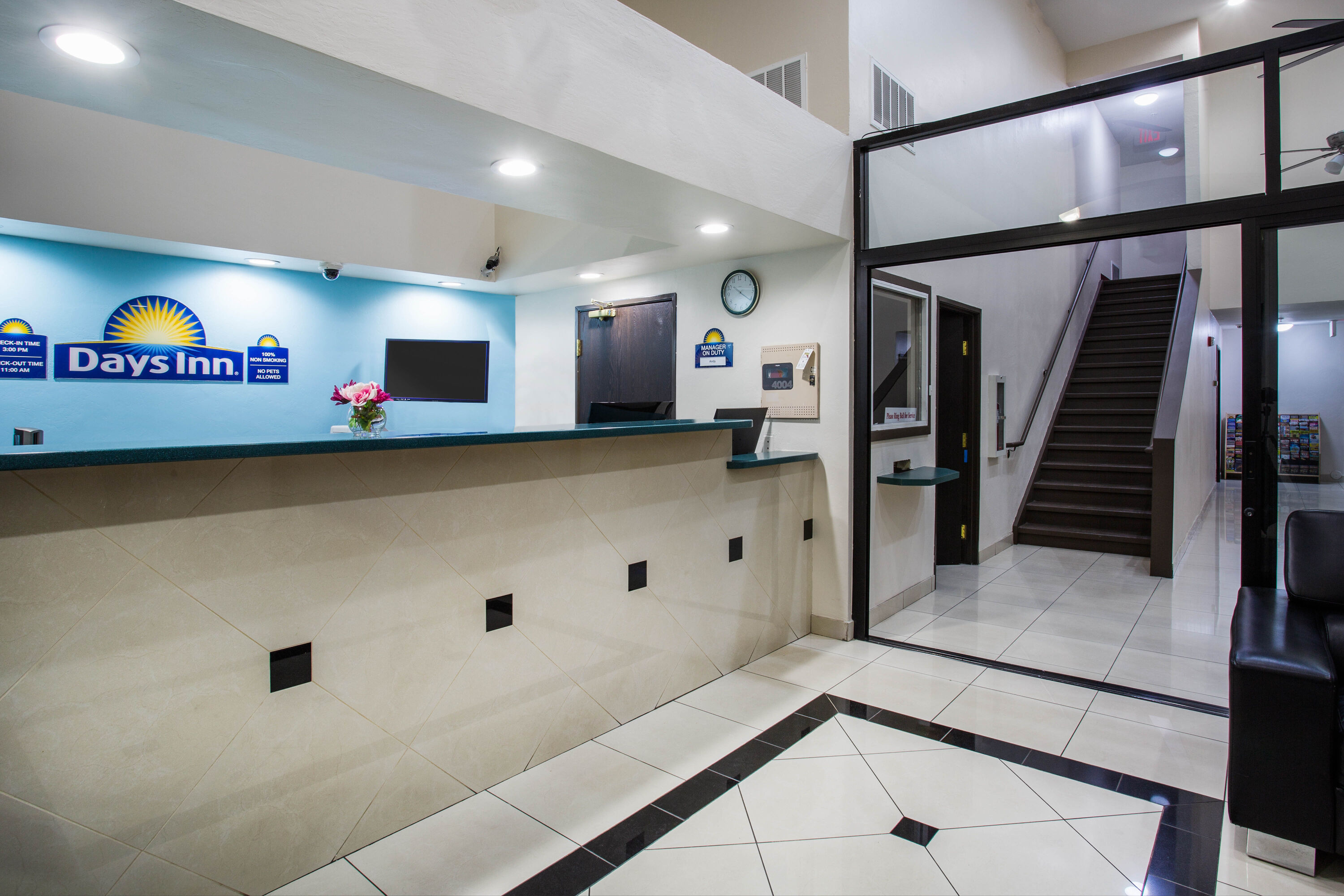 Days Inn by Wyndham Phoenix North | Phoenix, AZ Hotels