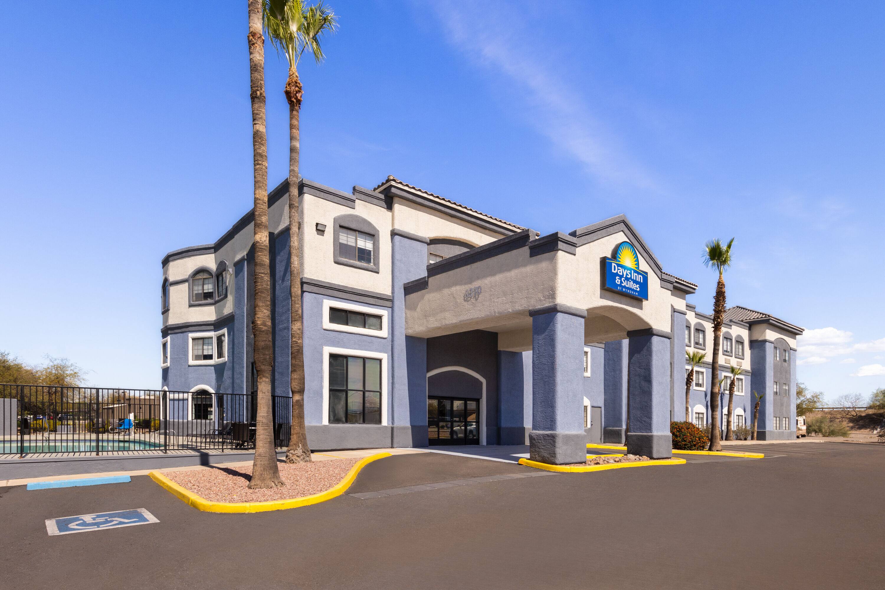Days Inn & Suites by Wyndham Tucson/Marana | Tucson, AZ Hotels