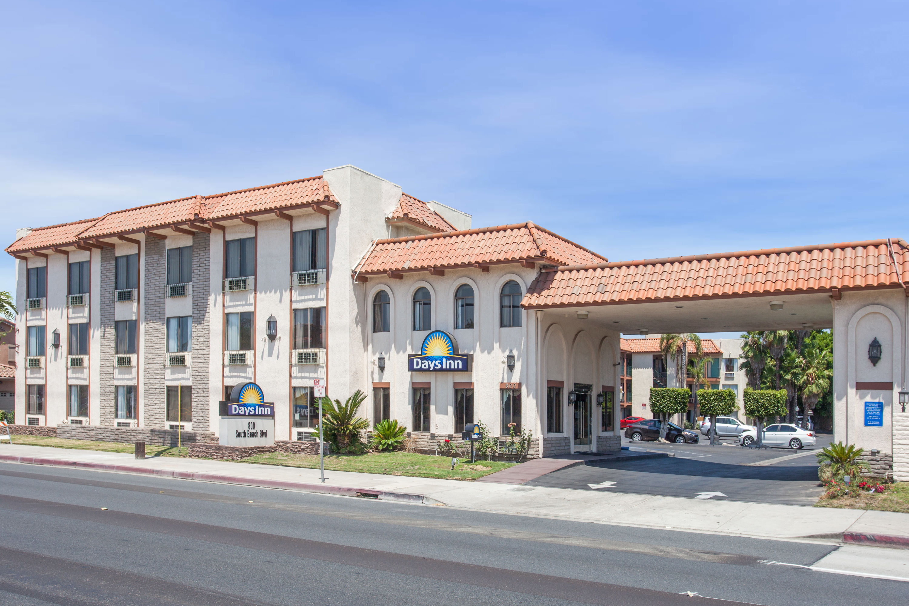 Days Inn by Wyndham Anaheim Near the Park | Anaheim, CA Hotels