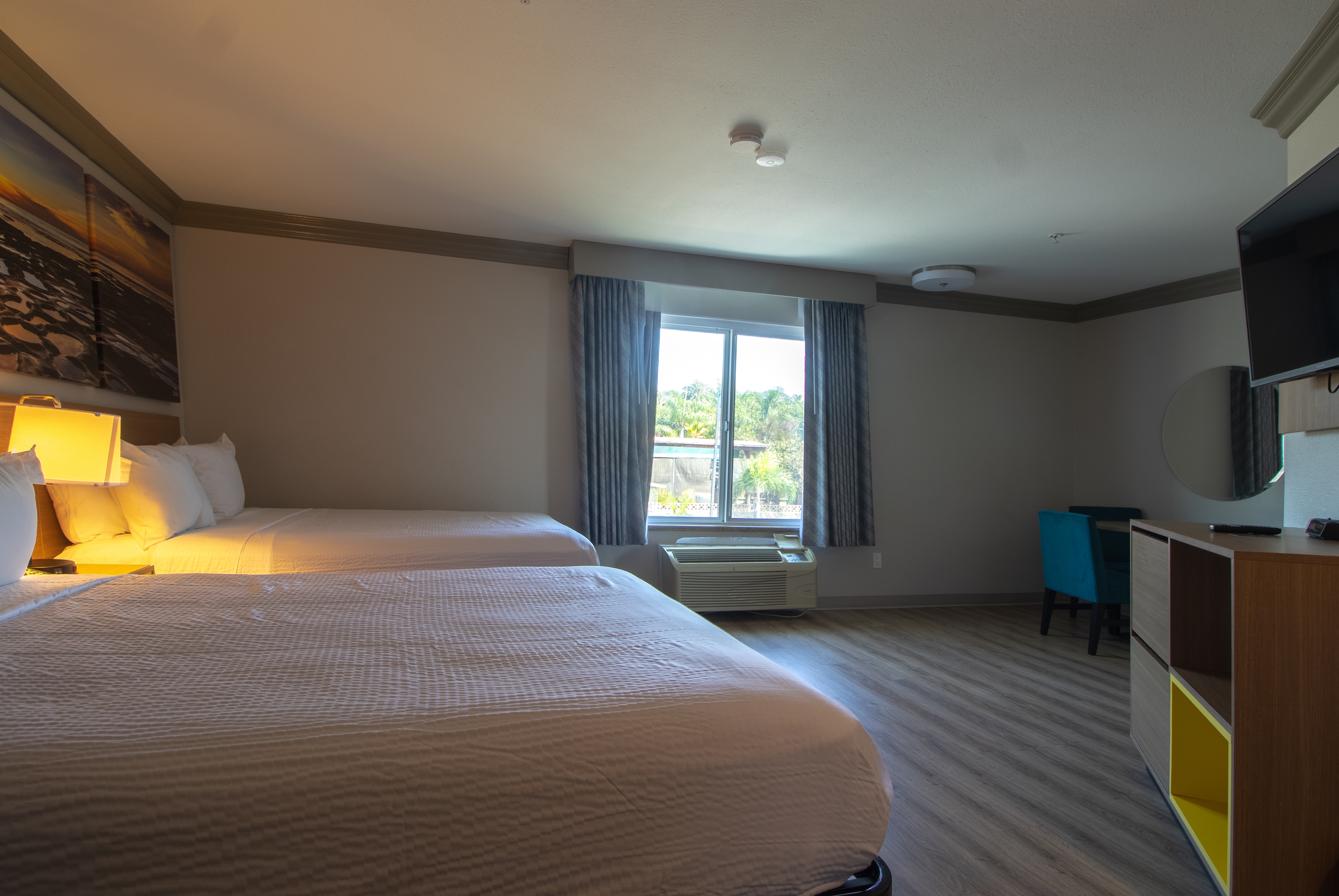 Days Inn by Wyndham Carlsbad | Carlsbad, CA Hotels