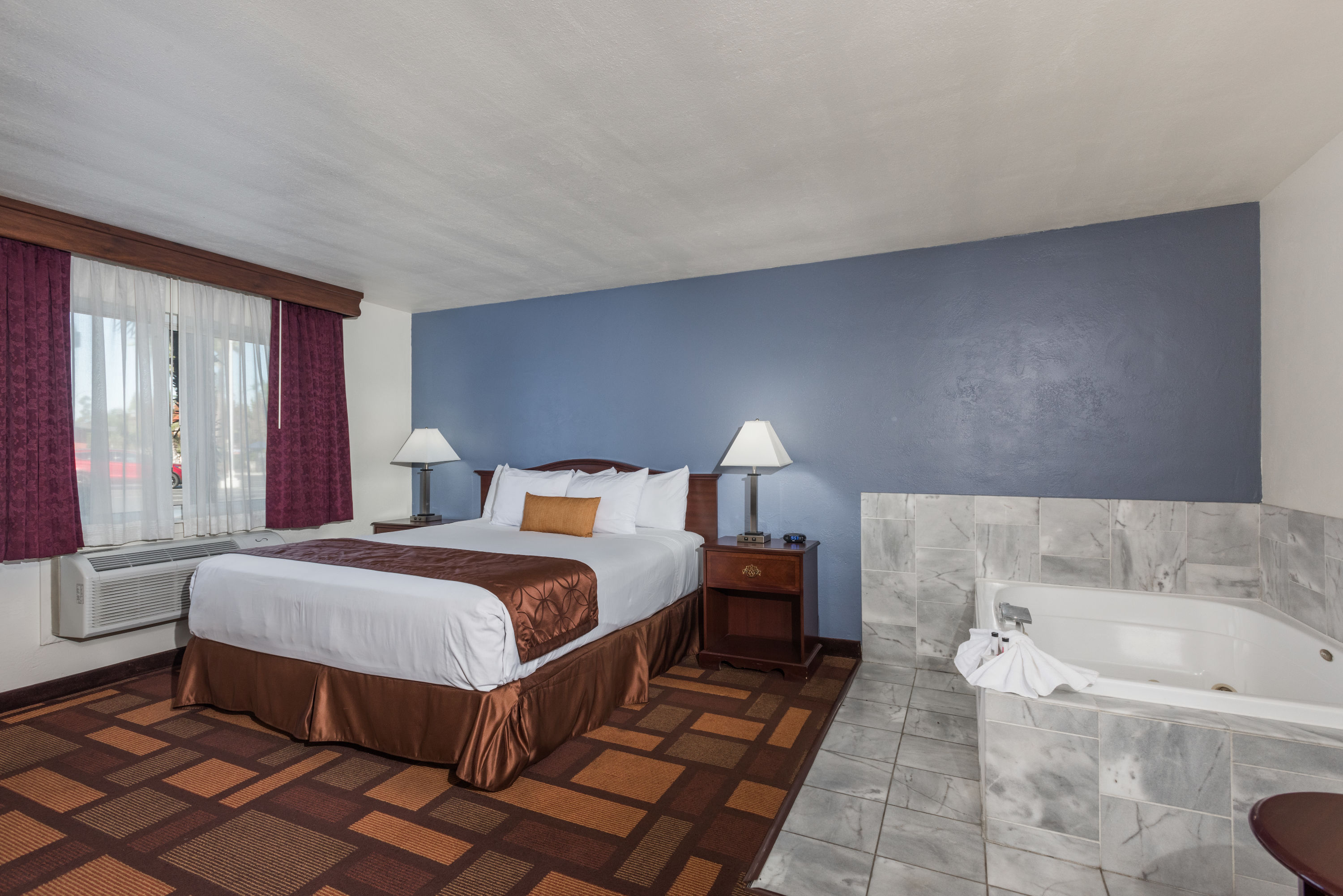 Days Inn & Suites by Wyndham Lodi | Lodi, CA Hotels