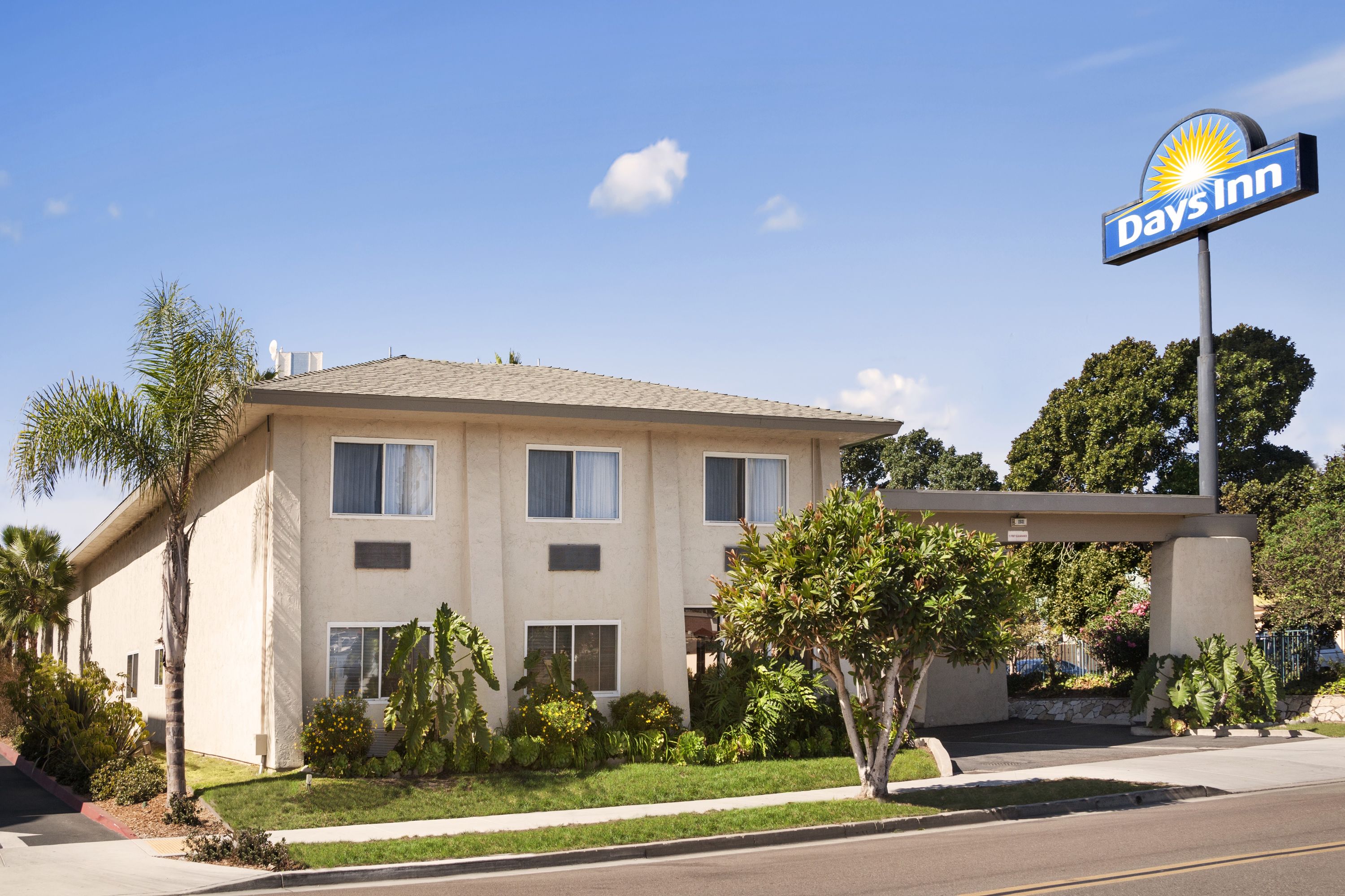 Days Inn by Wyndham Oceanside | Oceanside, CA Hotels