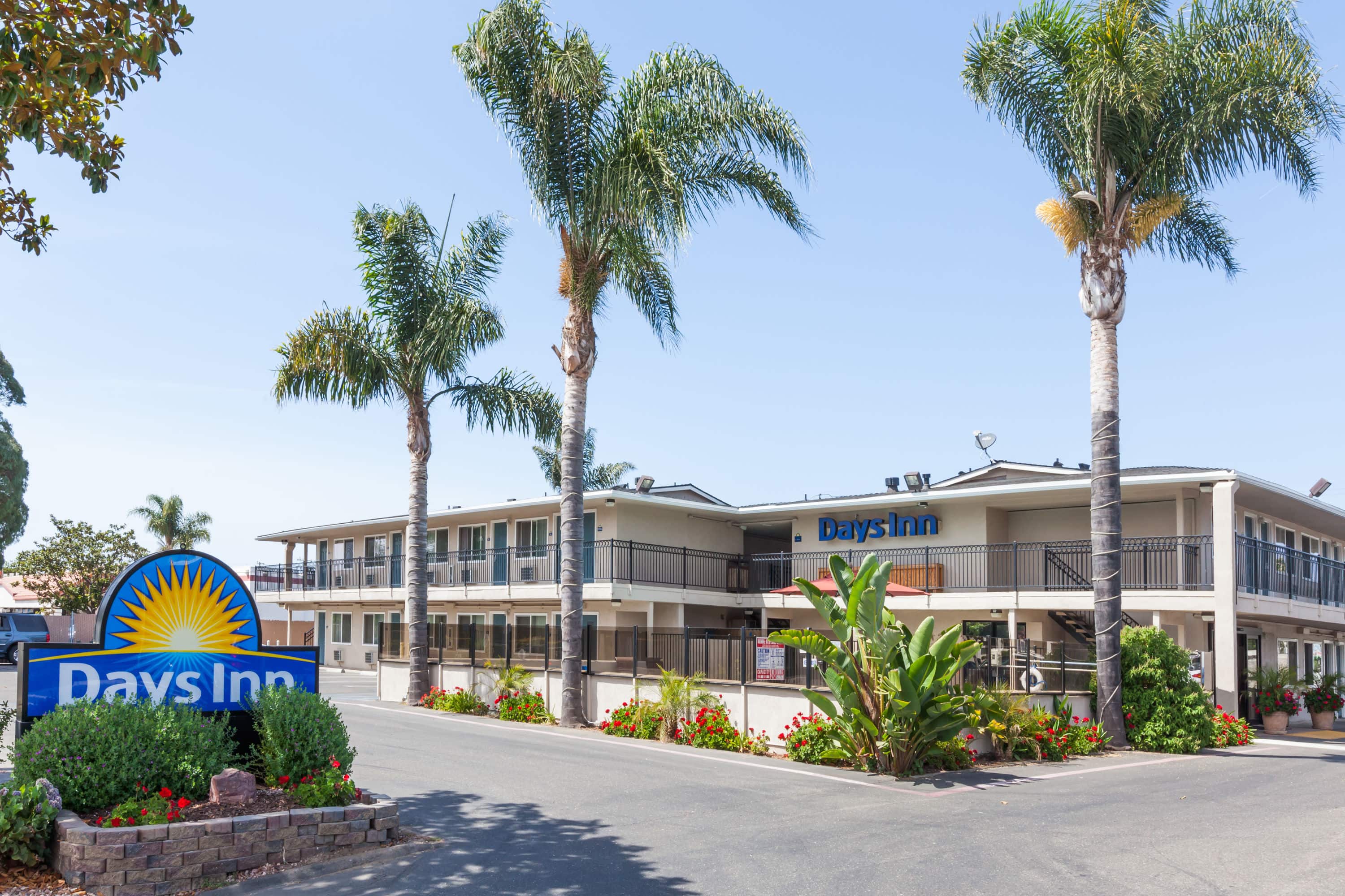 Days Inn by Wyndham Santa Maria | Santa Maria, CA Hotels