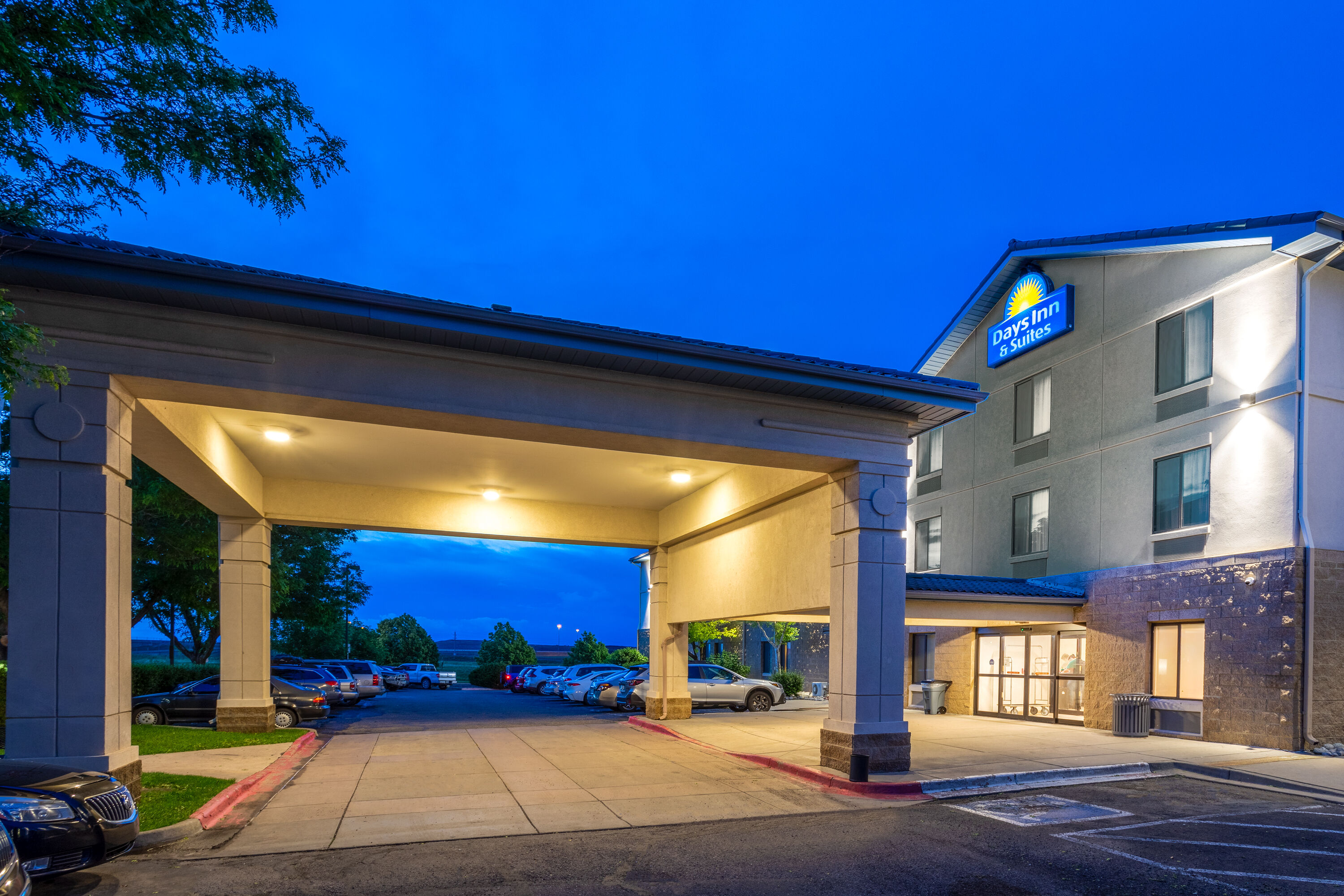 Days Inn & Suites by Wyndham Denver International Airport | Denver, CO ...