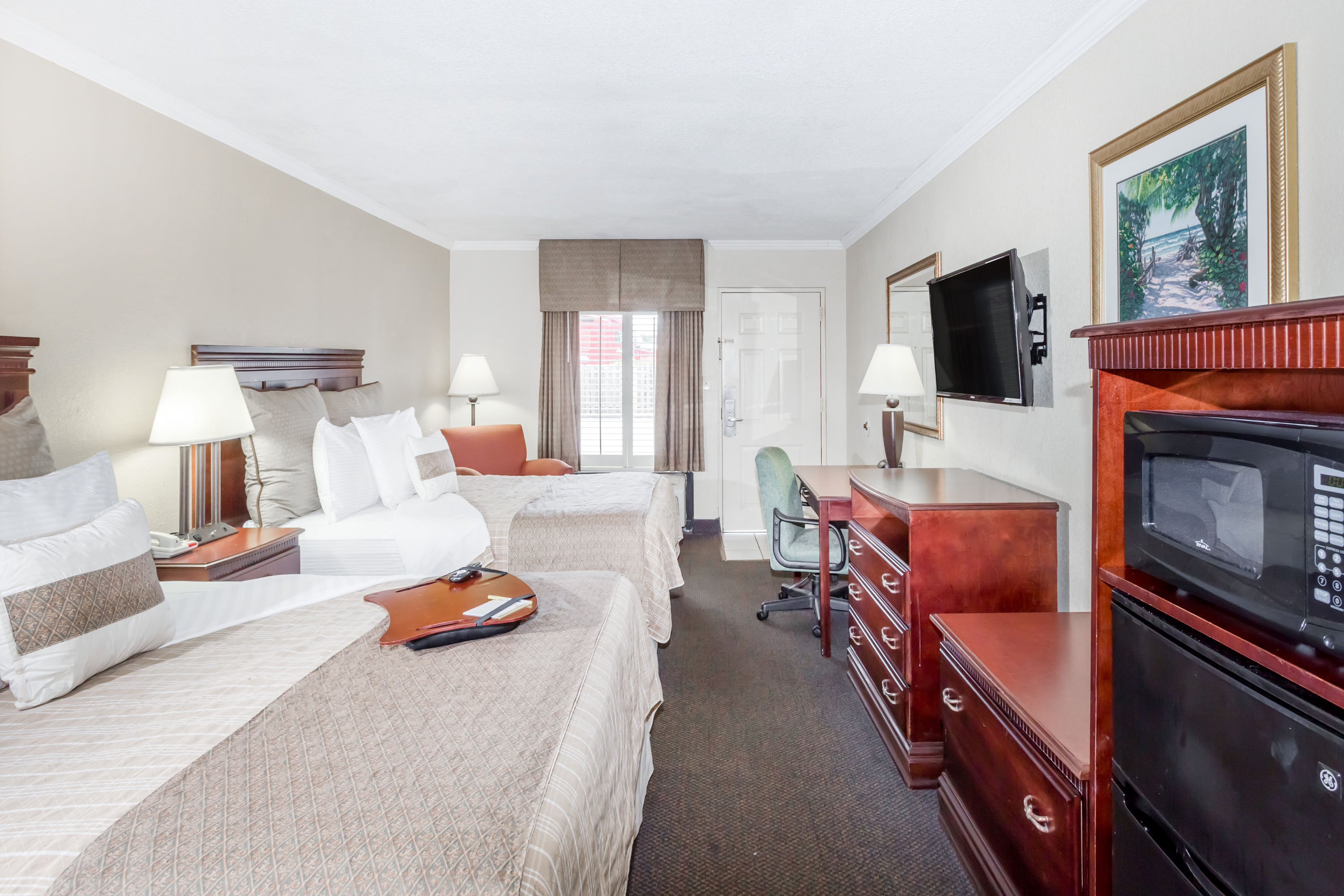 Days Inn by Wyndham Destin | Destin, FL Hotels