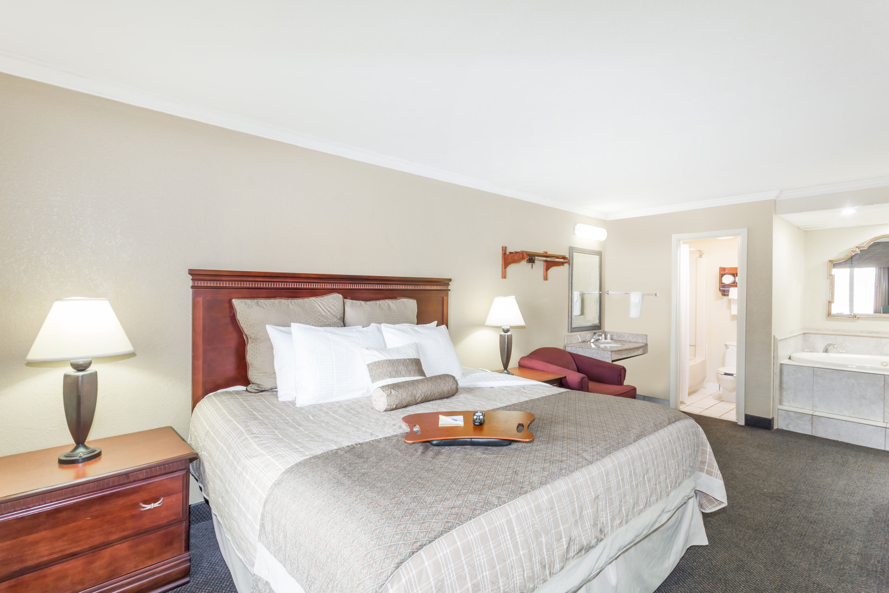 Days Inn by Wyndham Destin | Destin, FL Hotels