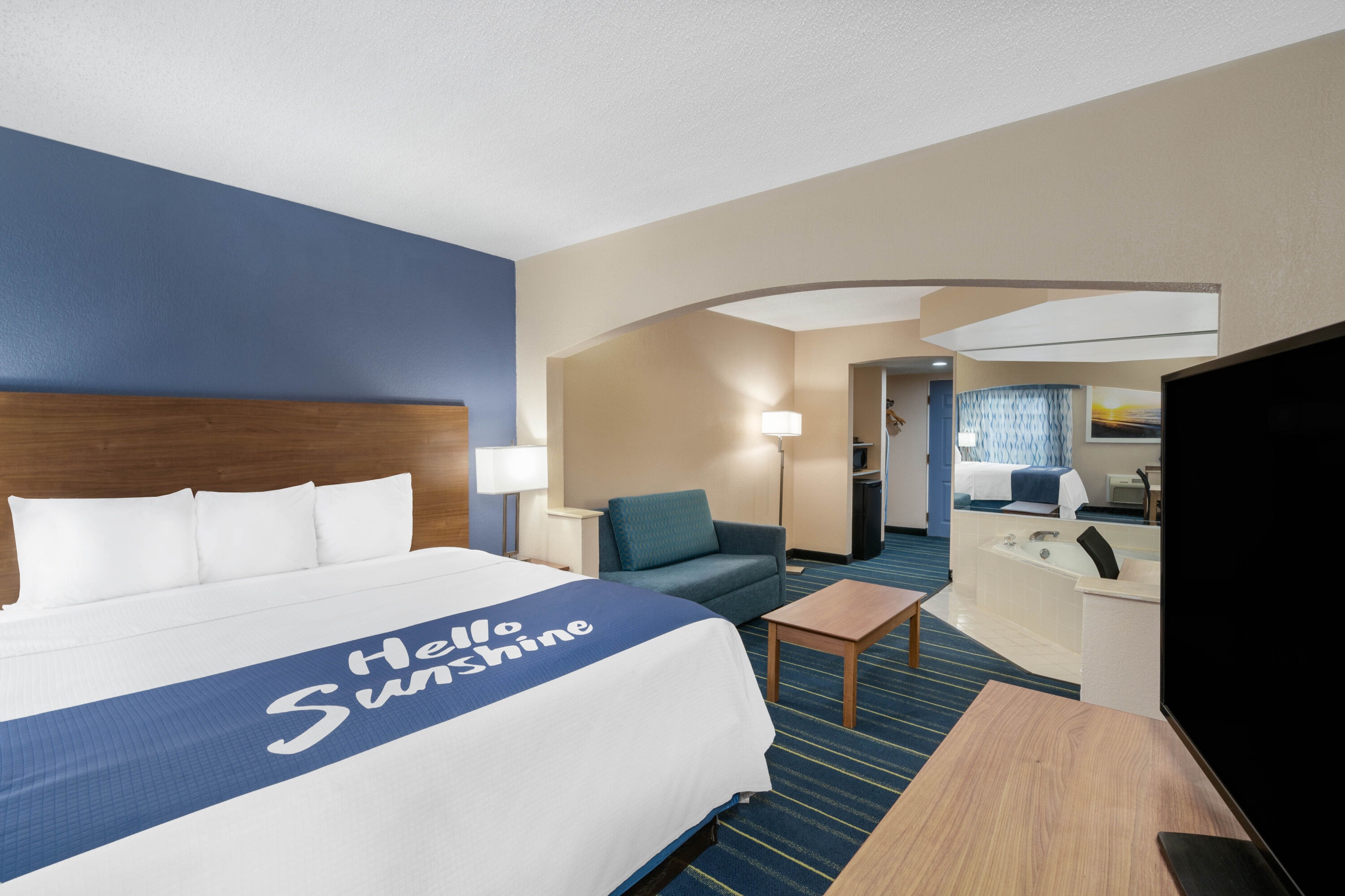 Days Inn by Wyndham Panama City | Panama City, FL Hotels