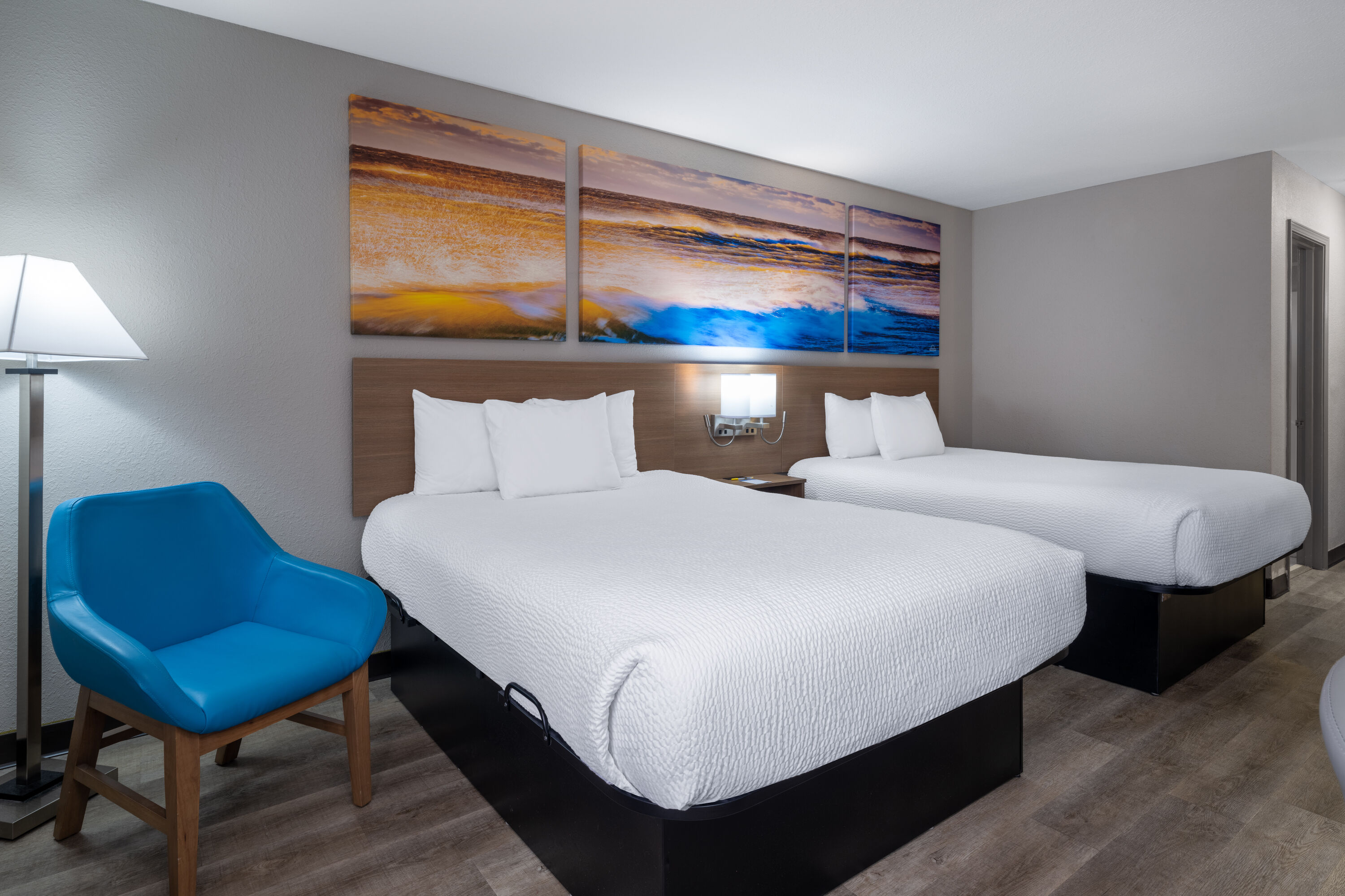 Days Inn & Suites by Wyndham Commerce | Commerce, GA Hotels