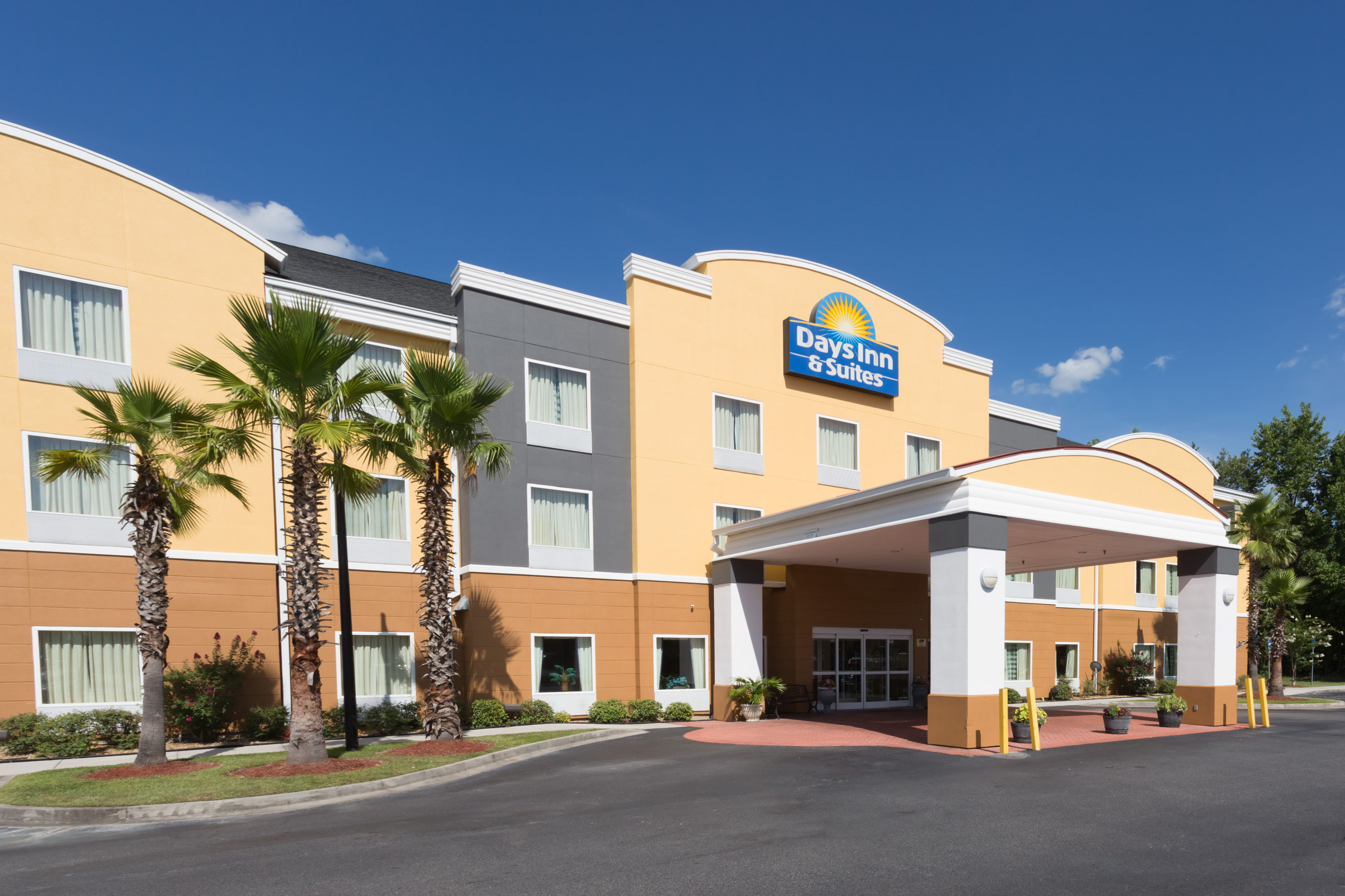 Days Inn & Suites by Wyndham Savannah North I-95 | Port Wentworth, GA ...