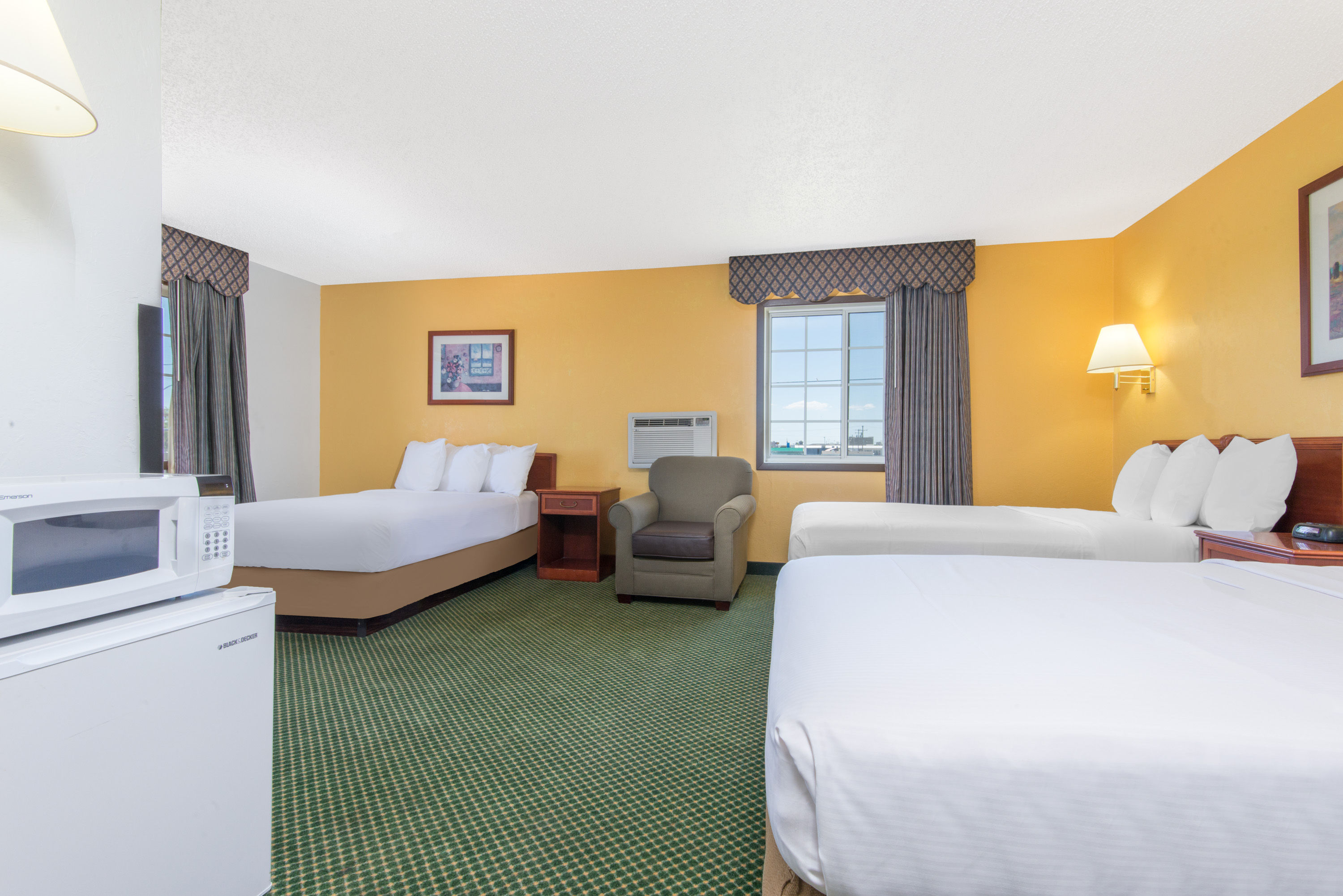 Days Inn by Wyndham Great Bend | Great Bend, KS Hotels