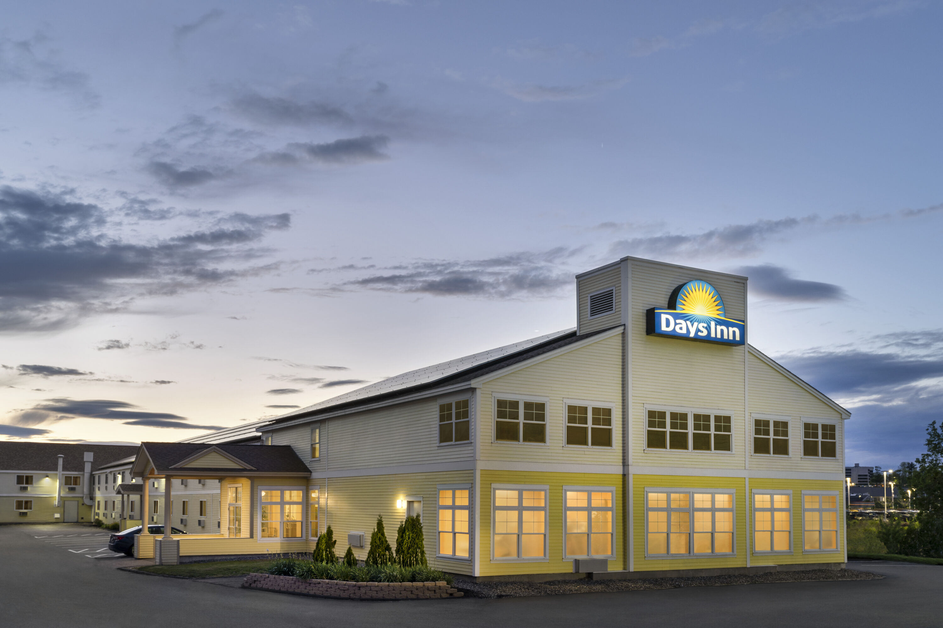 Days Inn by Wyndham Airport/Maine Mall | South Portland, ME Hotels