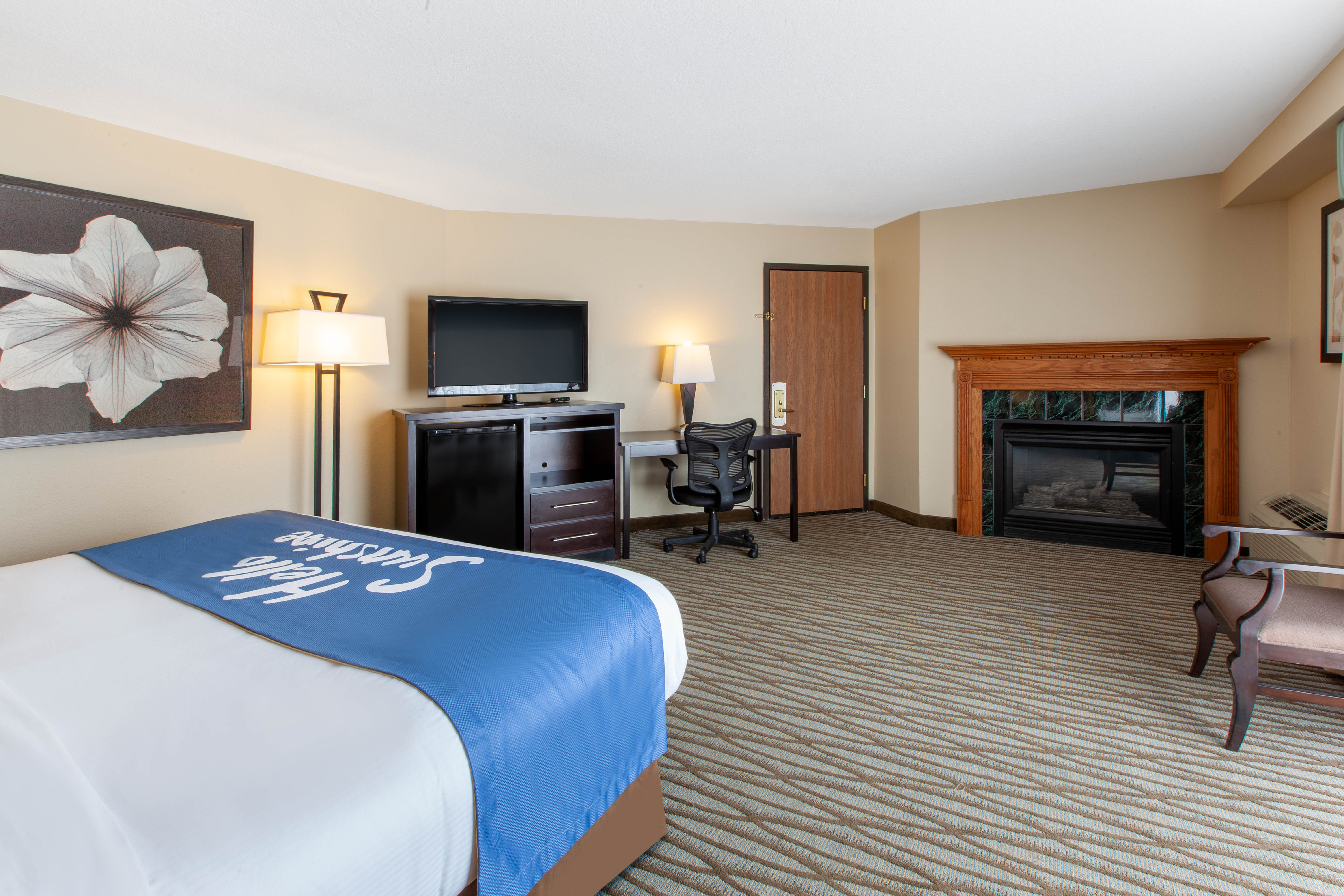 Days Inn by Wyndham Petoskey | Petoskey, MI Hotels