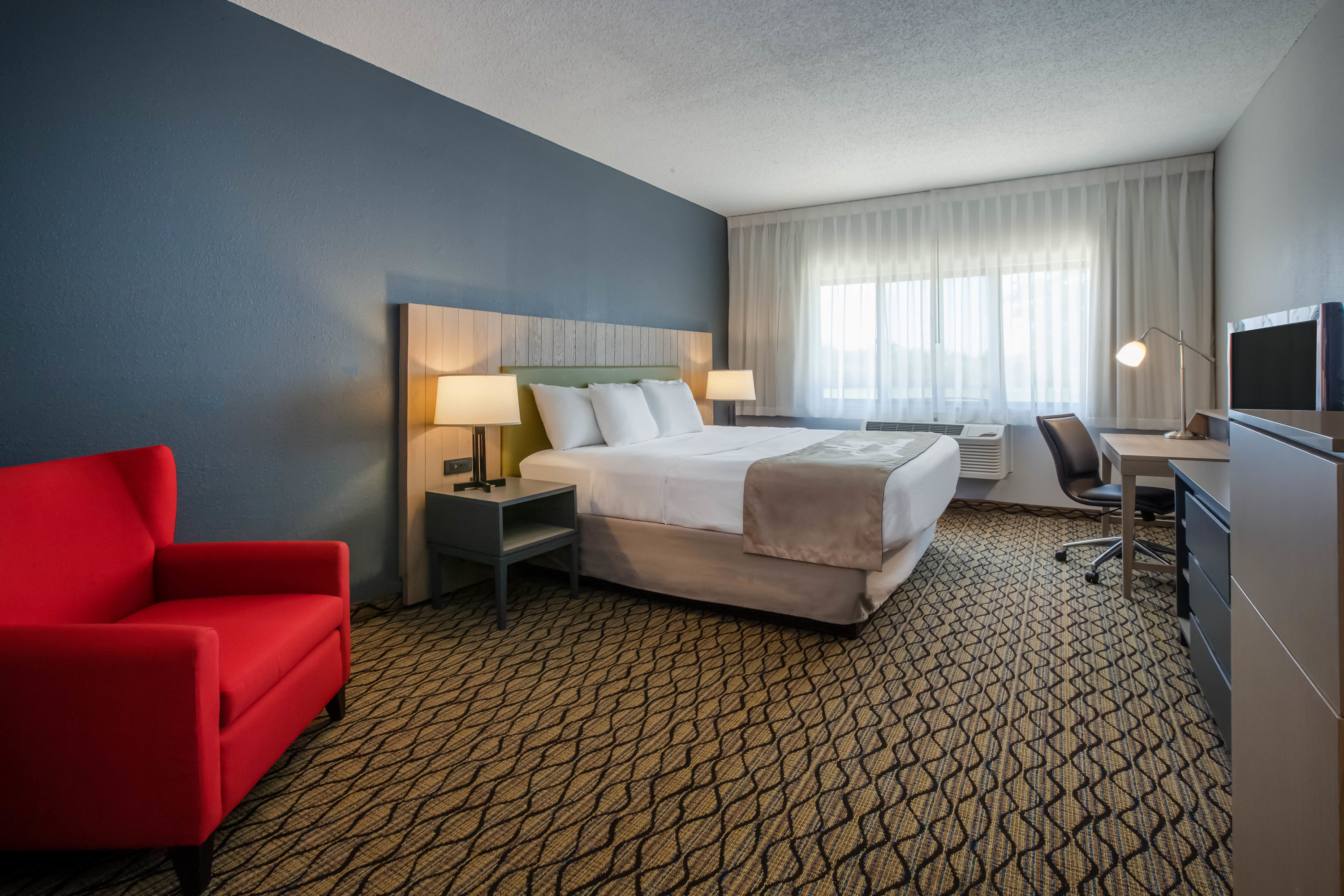 Days Inn & Suites by Wyndham Rochester Hills MI | Rochester Hills, MI ...