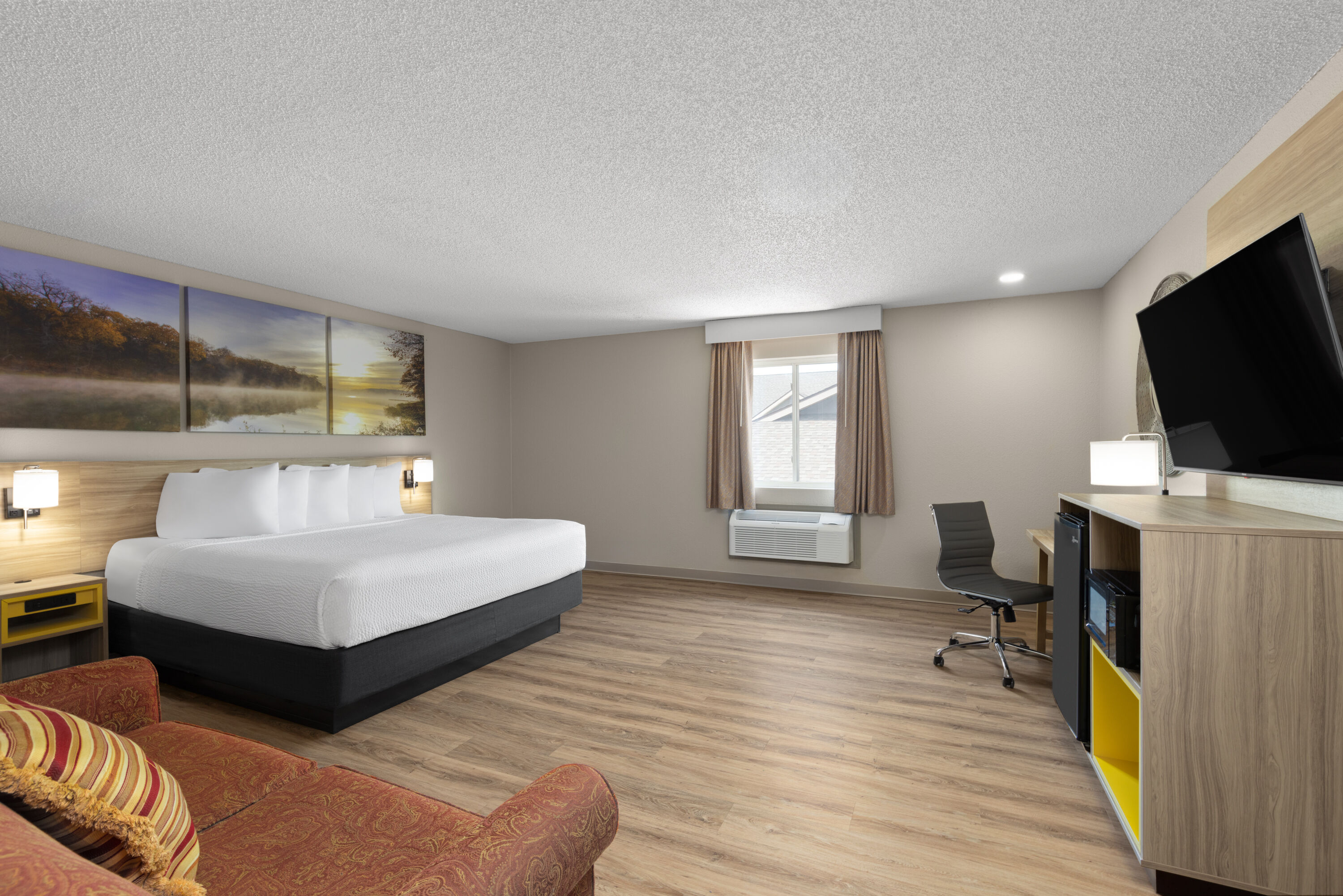 Days Inn by Wyndham Carthage | Carthage, MO Hotels