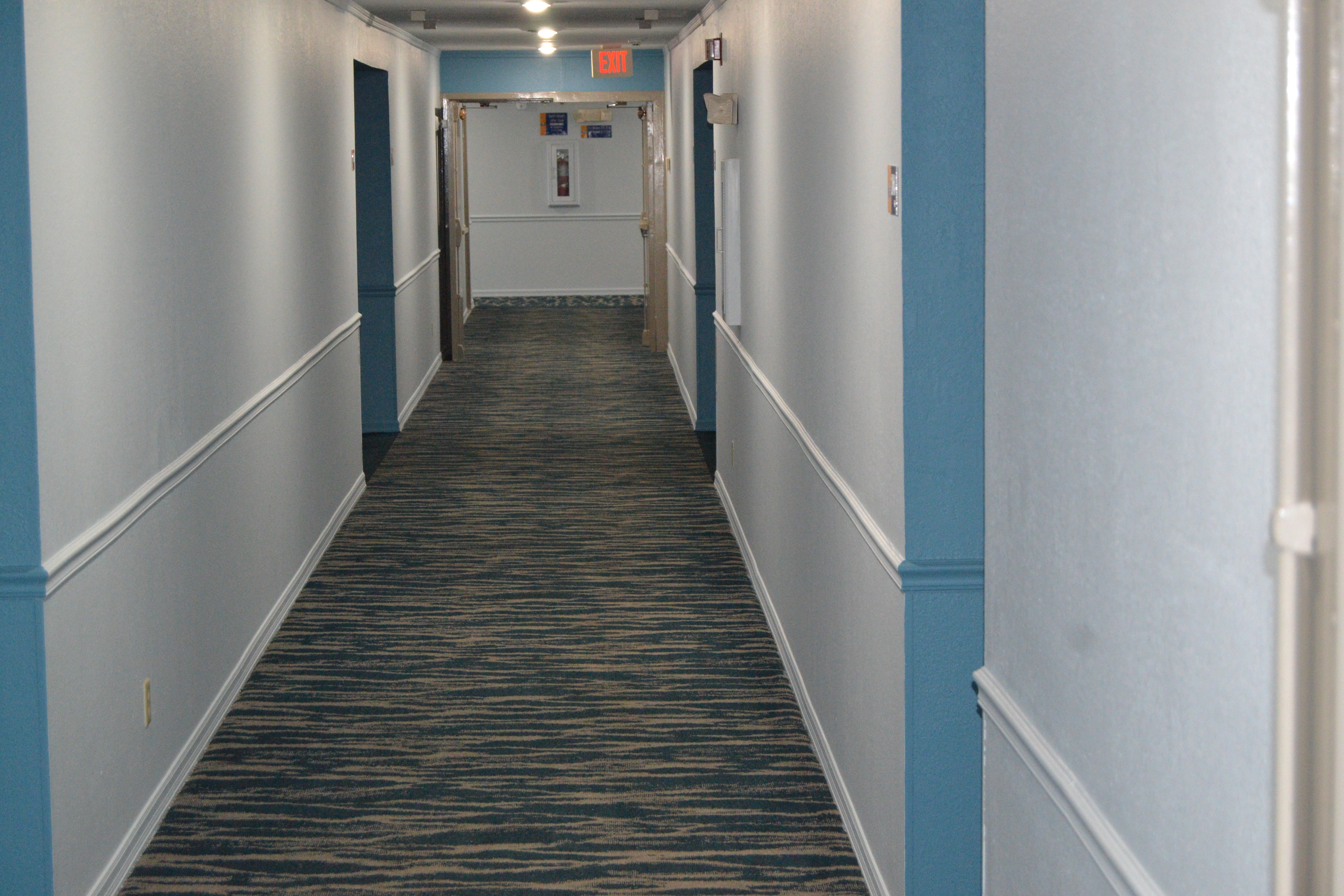 Days Inn & Suites by Wyndham Sikeston | Sikeston, MO Hotels