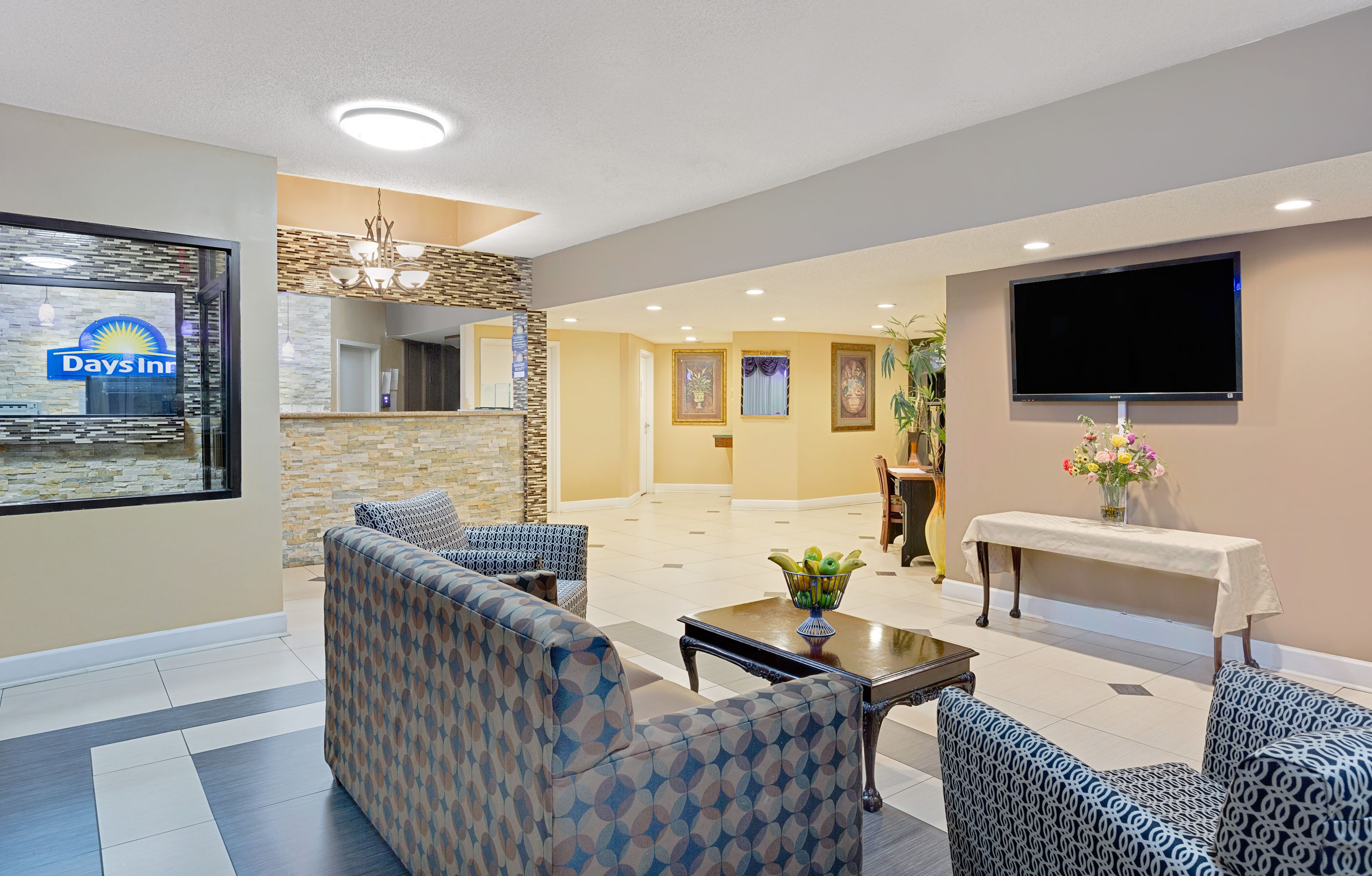 Days Inn by Wyndham Columbus | Columbus, MS Hotels