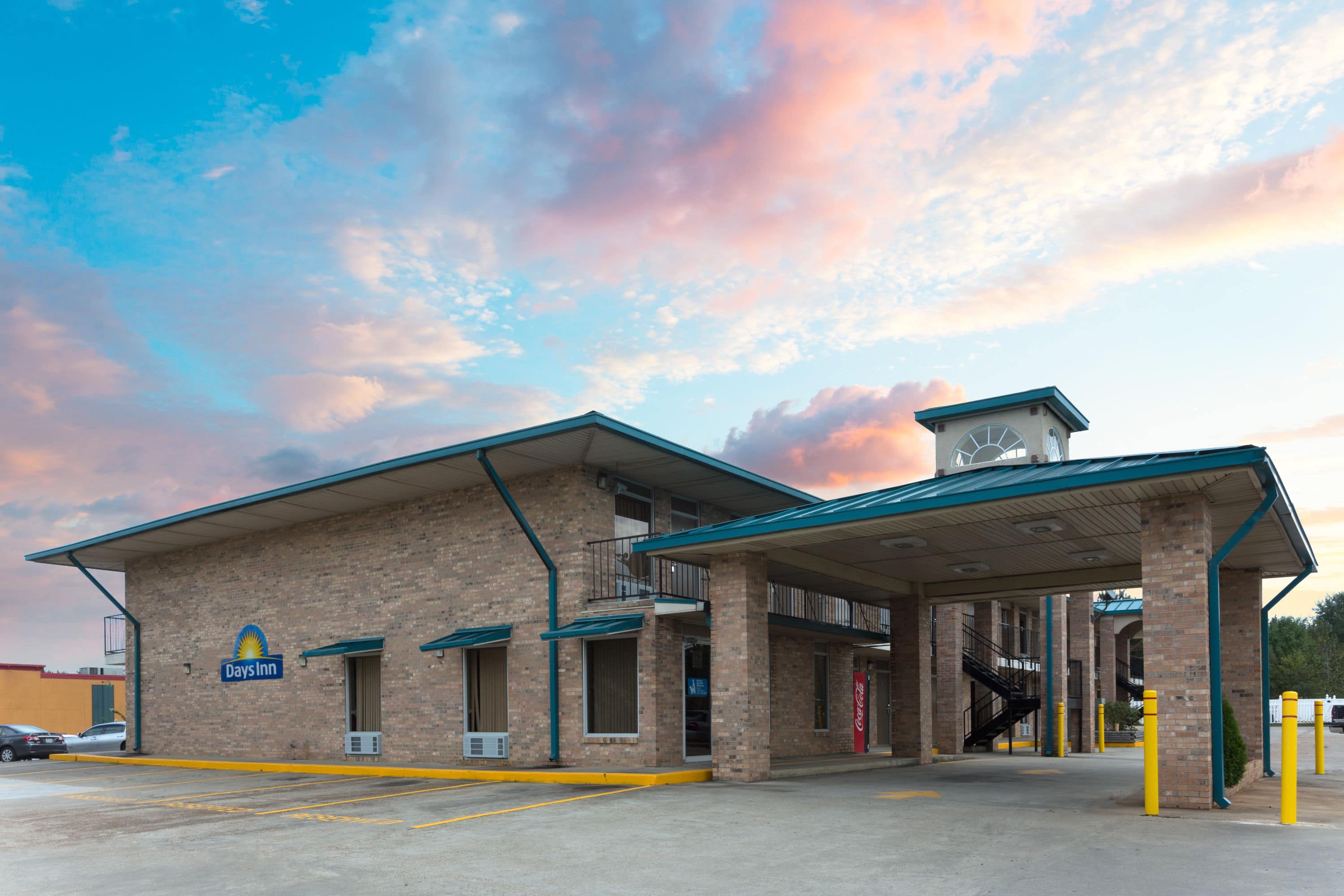 Days Inn by Wyndham Forest | Forest, MS Hotels