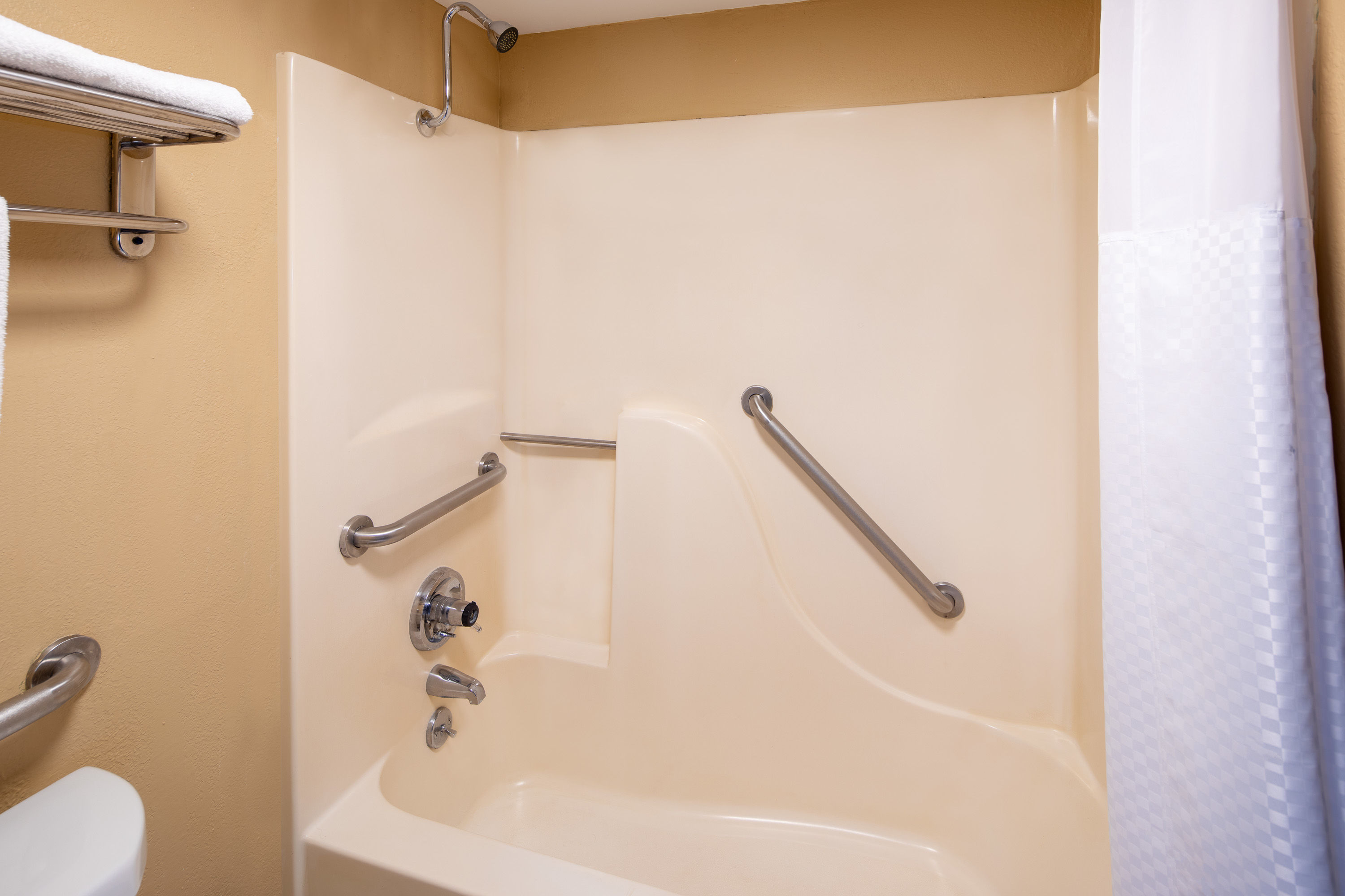 Days Inn by Wyndham Tupelo | Tupelo, MS Hotels