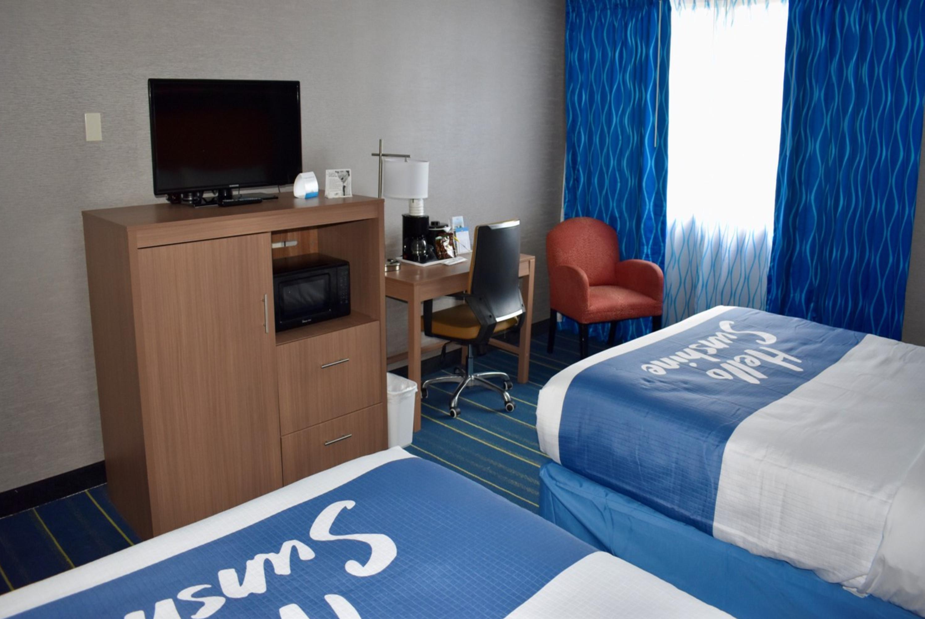 Days Inn by Wyndham Wayne | Wayne, NJ Hotels