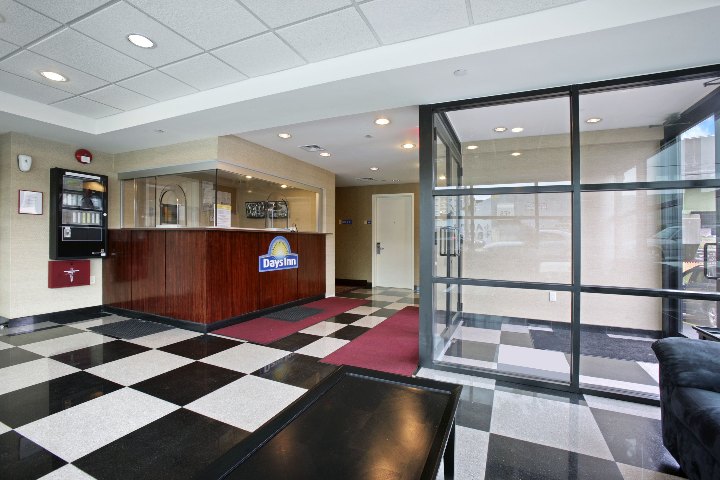 Days Inn by Wyndham Bronx Near Stadium | Bronx, NY Hotels