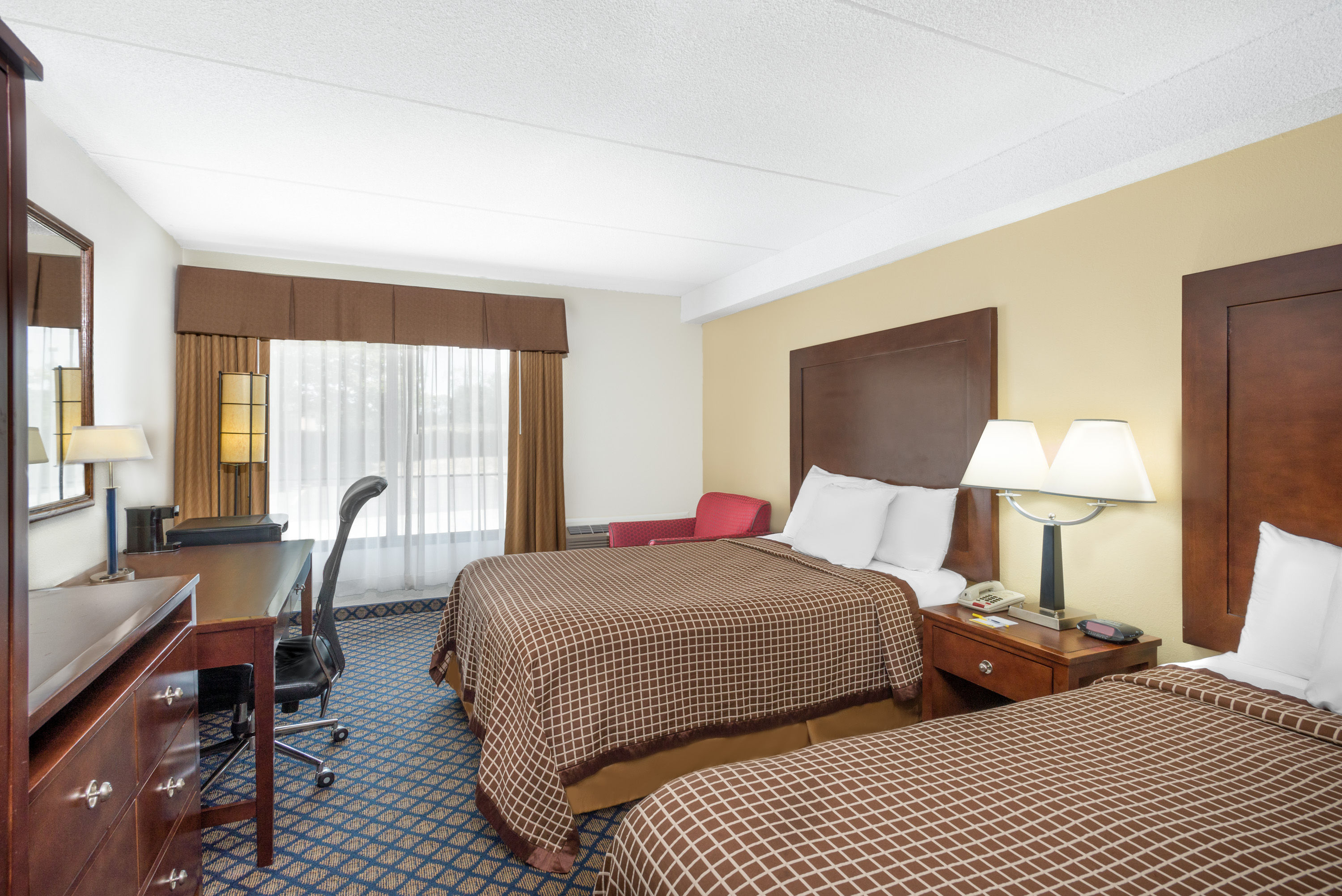 Days Inn by Wyndham Geneva/Finger Lakes | Geneva, NY Hotels