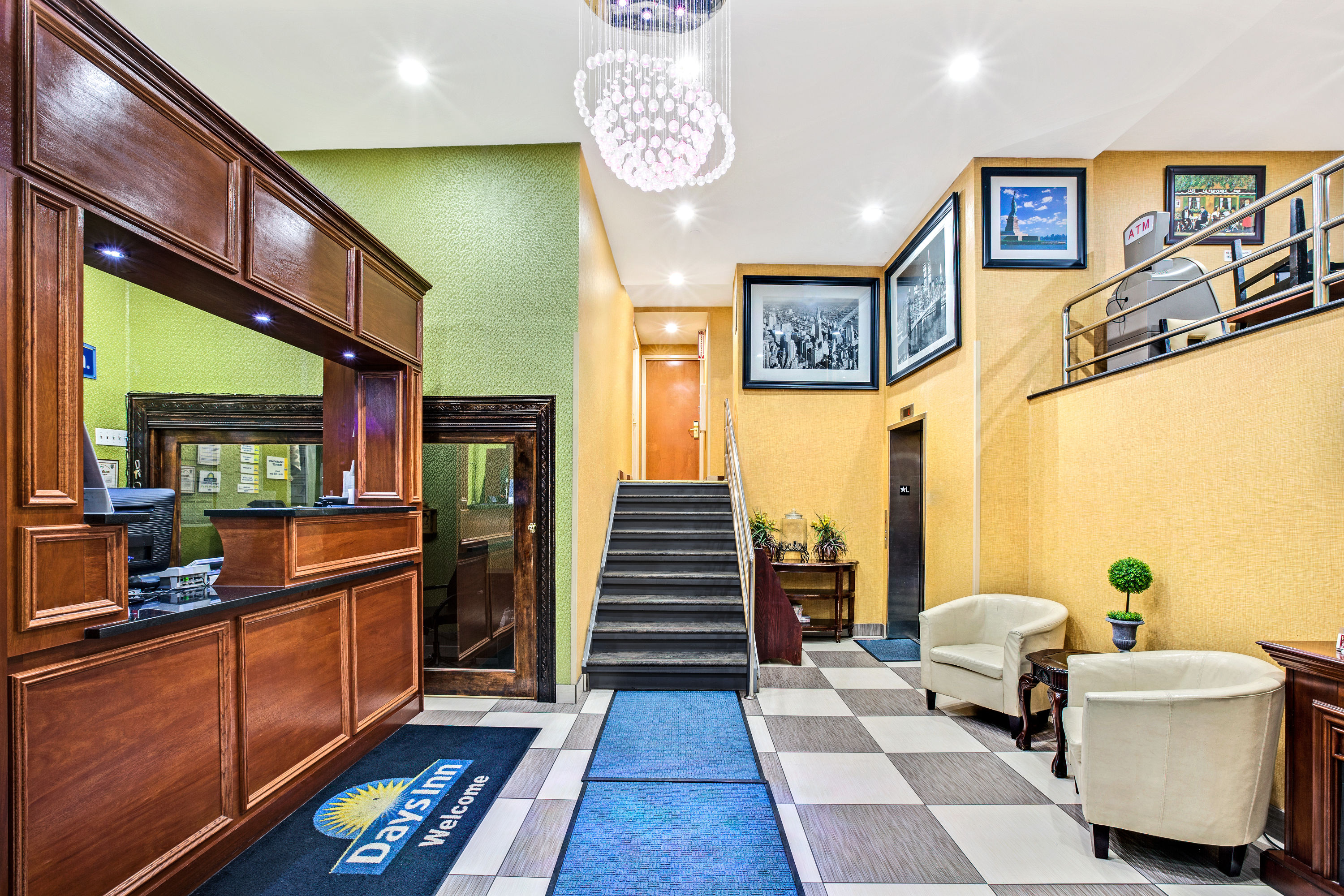 Days Inn by Wyndham Long Island City | Long Island City, NY Hotels