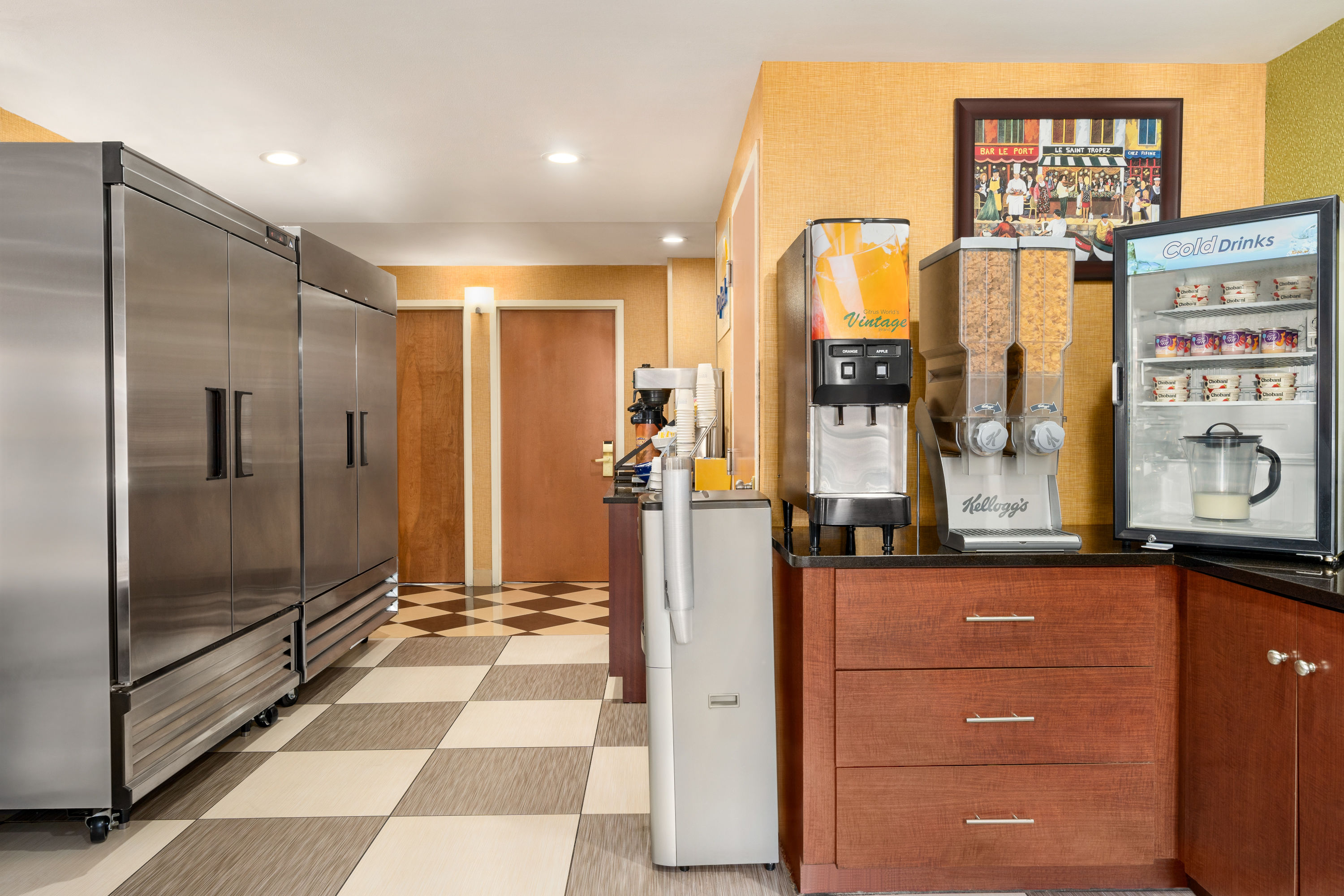 Days Inn by Wyndham Long Island City | Long Island City, NY Hotels