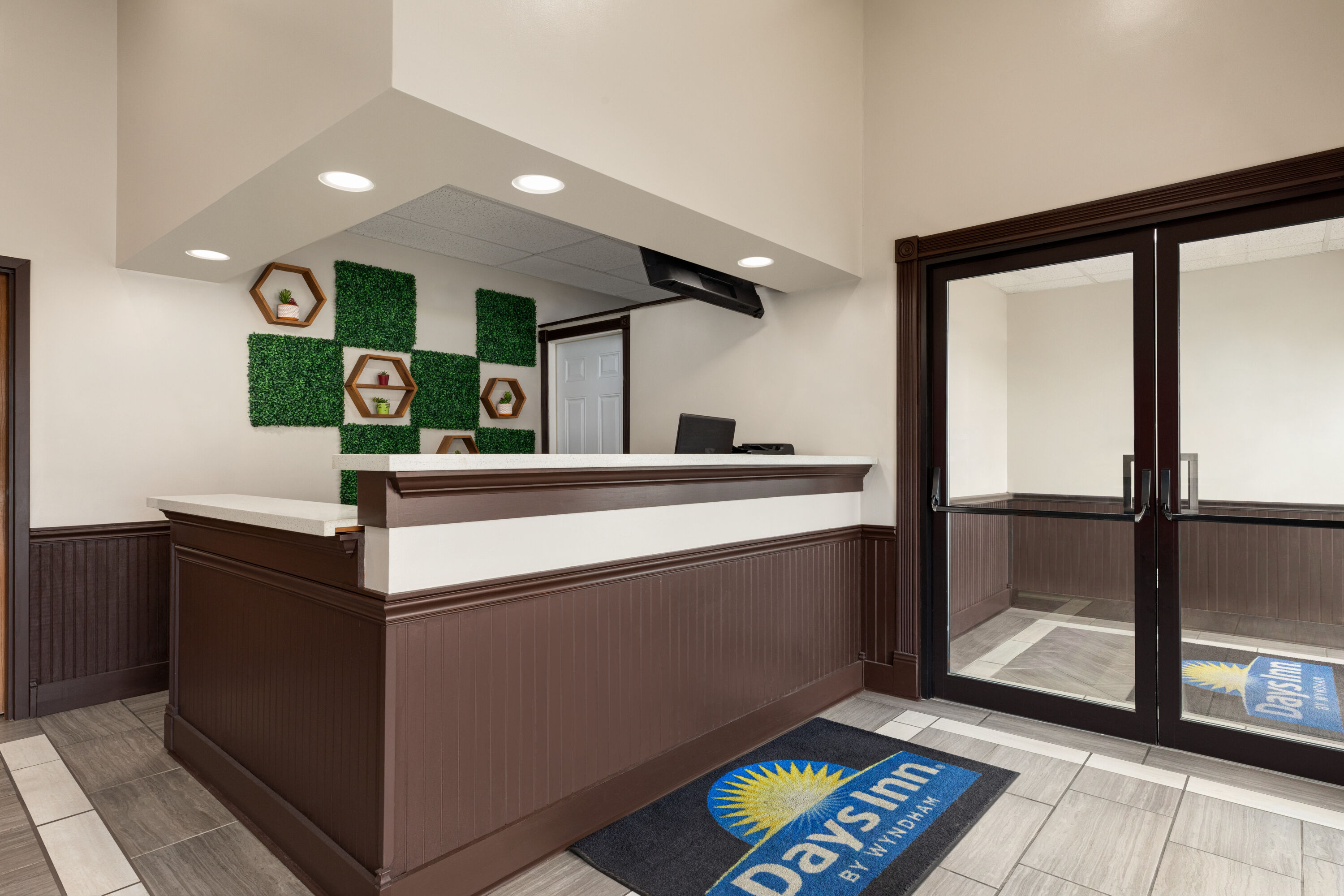 Days Inn by Wyndham Hillsboro | Hillsboro, OH Hotels