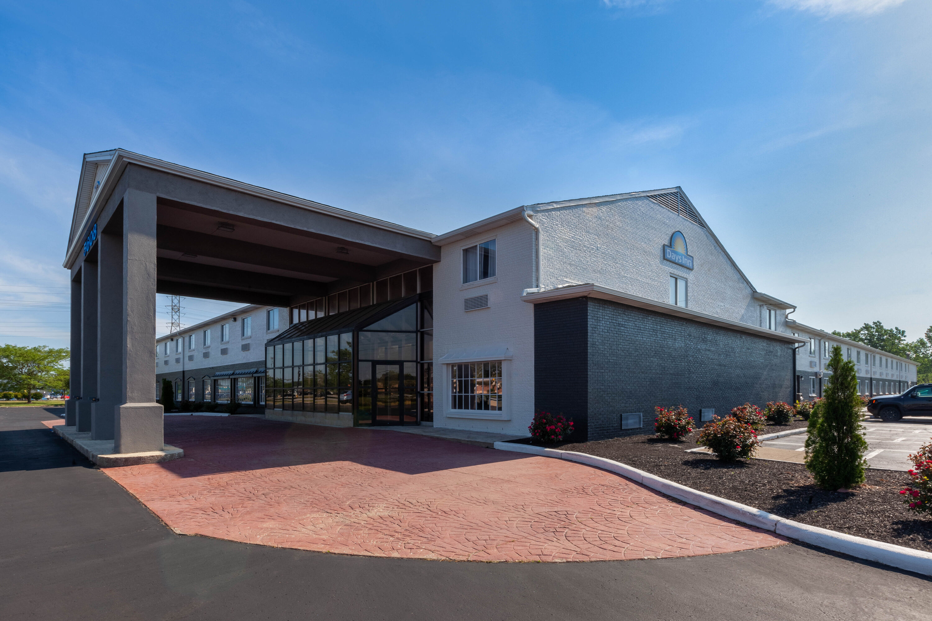 Days Inn by Wyndham Sandusky / Cedar Point | Sandusky, OH Hotels