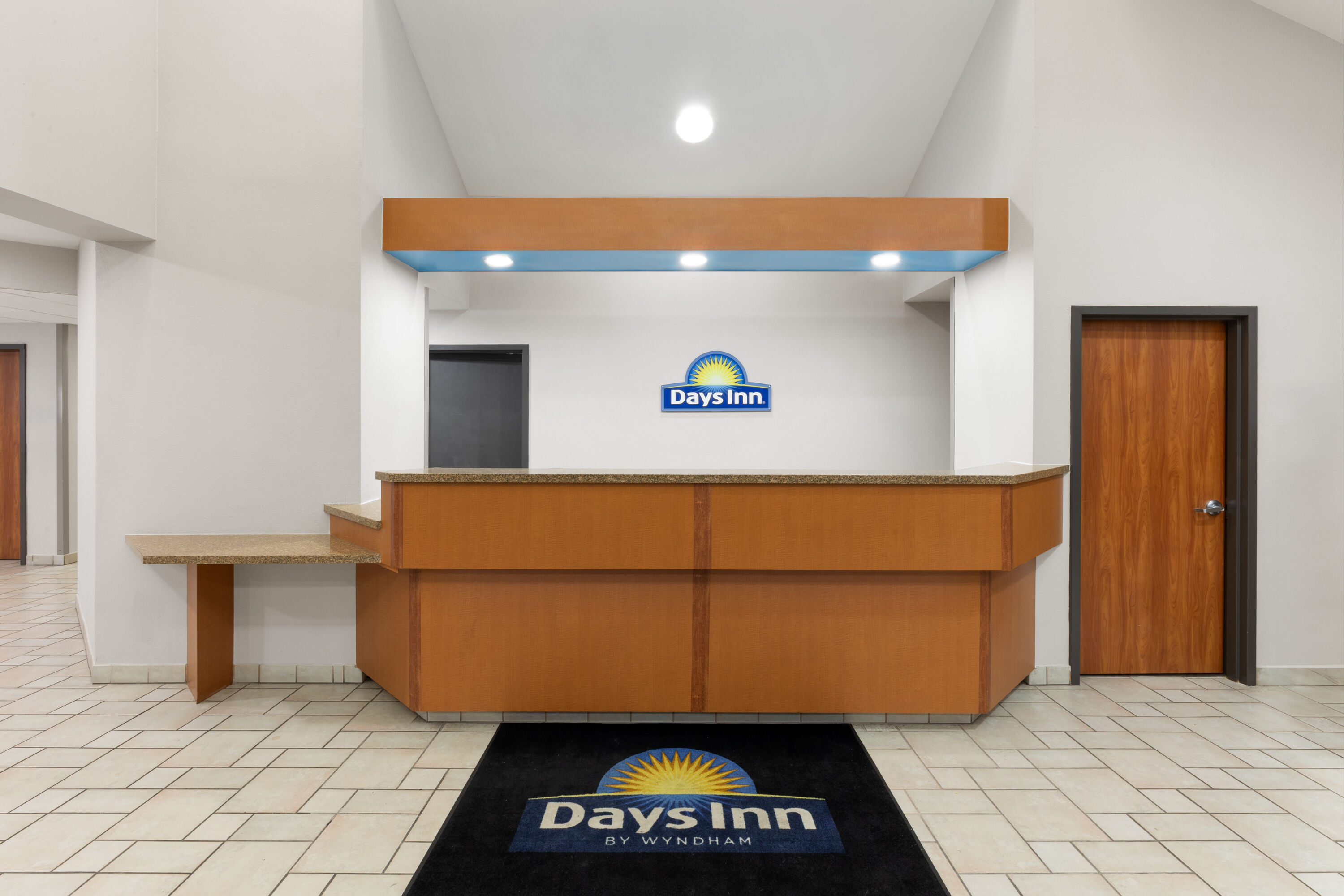 Days Inn by Wyndham Tulsa Central | Tulsa, OK Hotels
