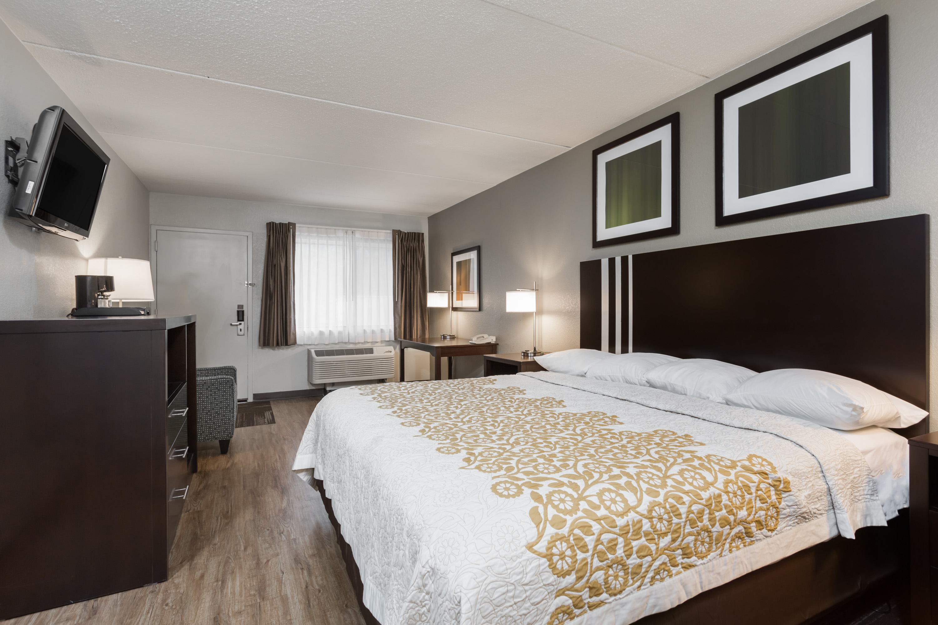 Days Inn by Wyndham Harrisburg North | Harrisburg, PA Hotels