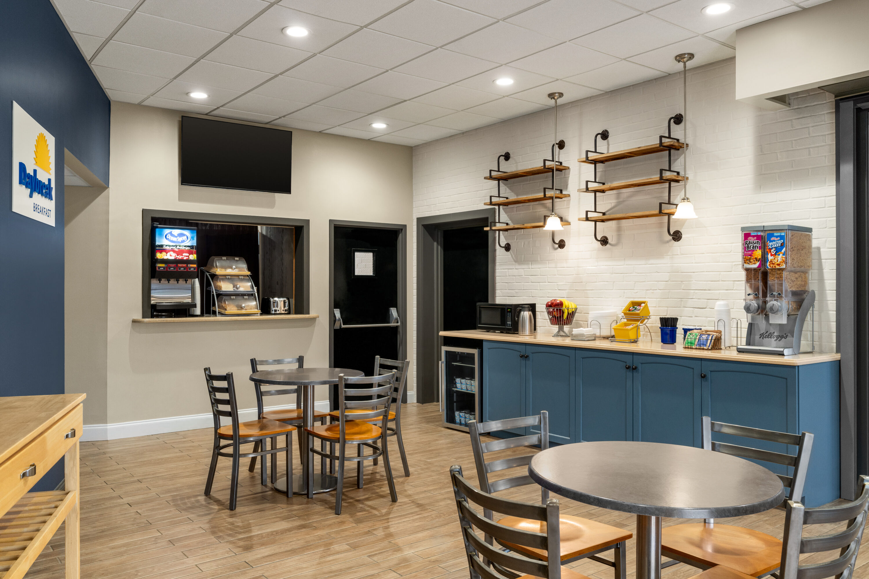 Days Inn & Suites by Wyndham Lancaster Amish Country | Lancaster, PA Hotels