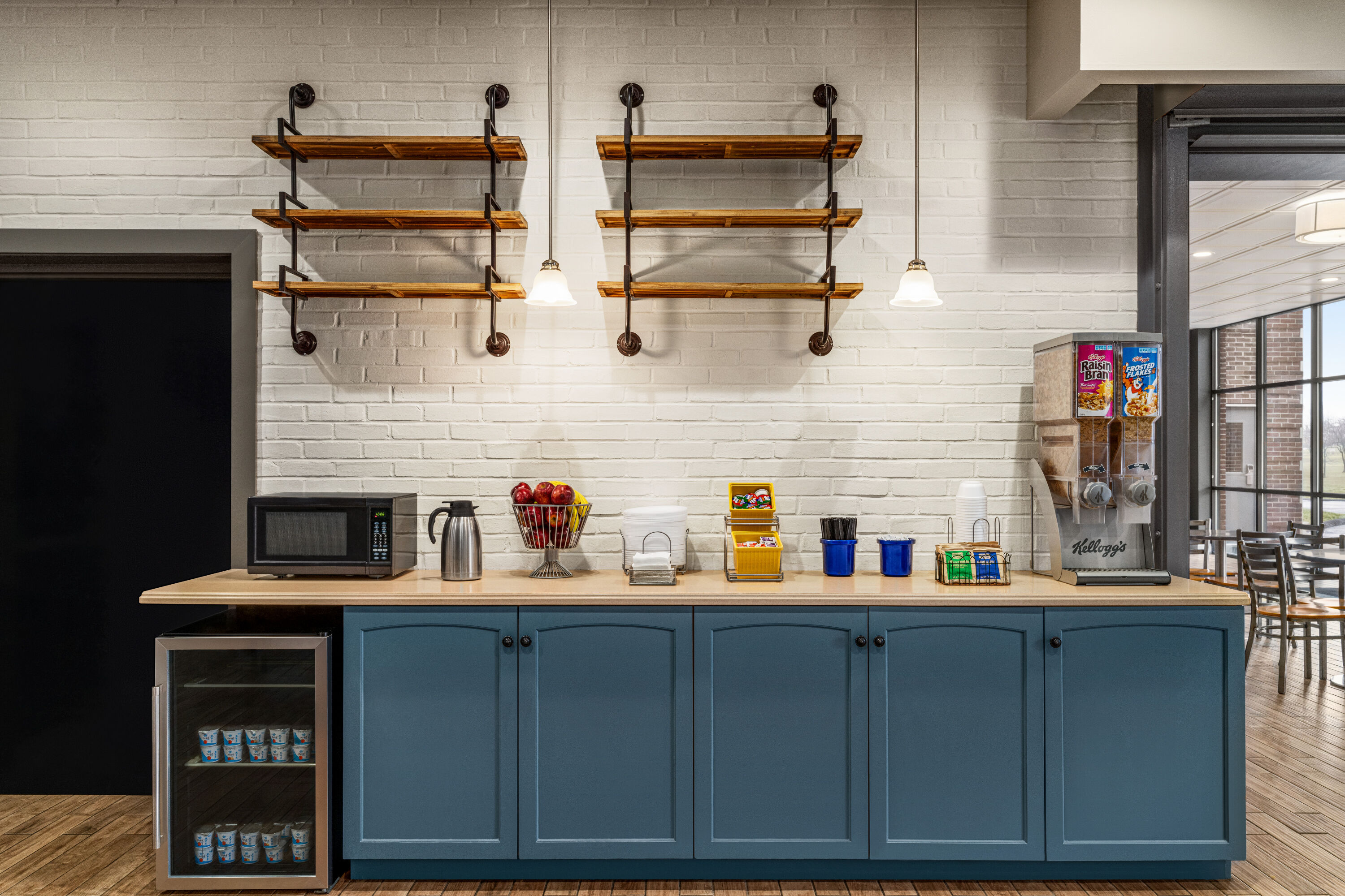 Days Inn & Suites by Wyndham Lancaster Amish Country | Lancaster, PA Hotels