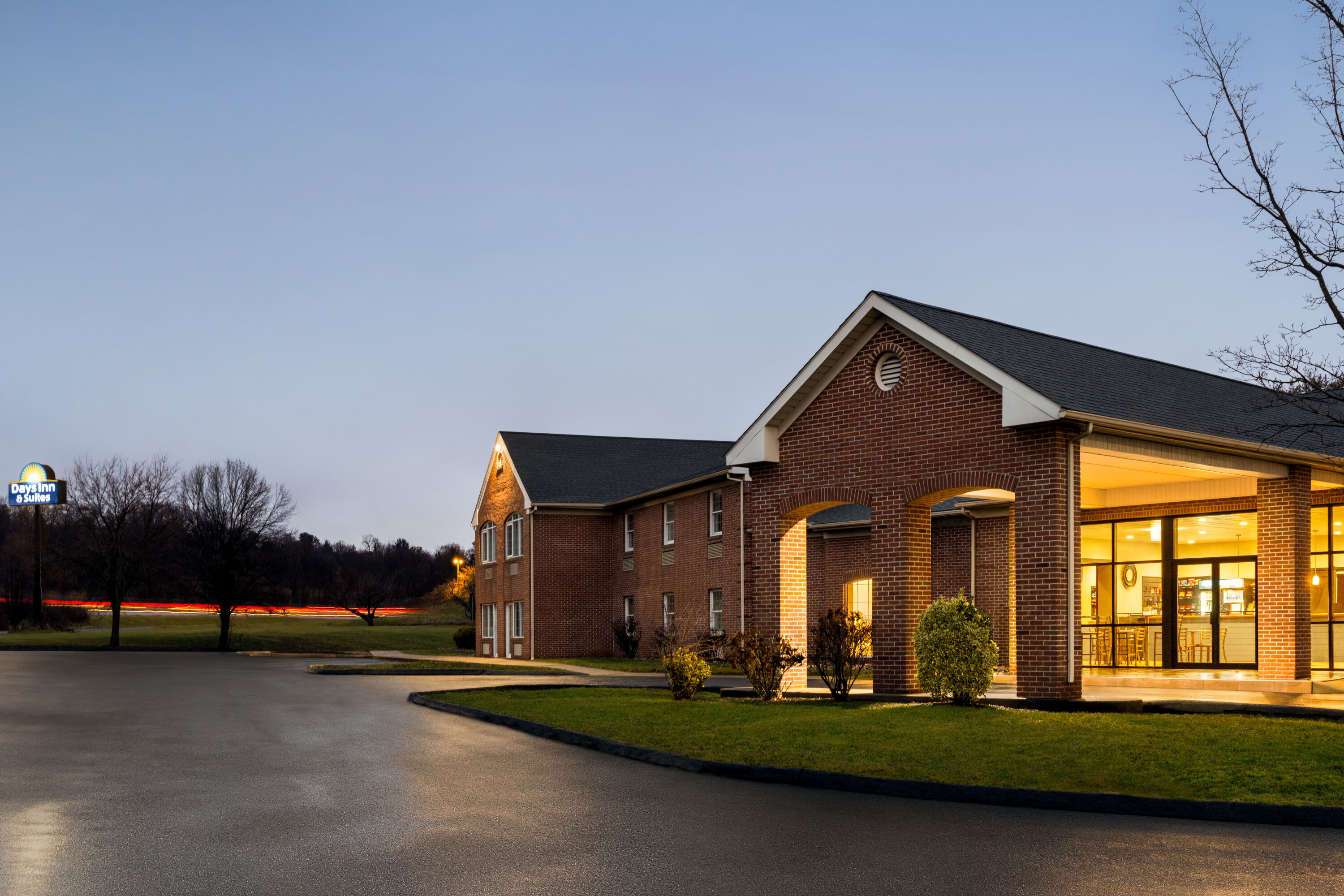 Days Inn & Suites by Wyndham Lancaster Amish Country | Lancaster, PA Hotels