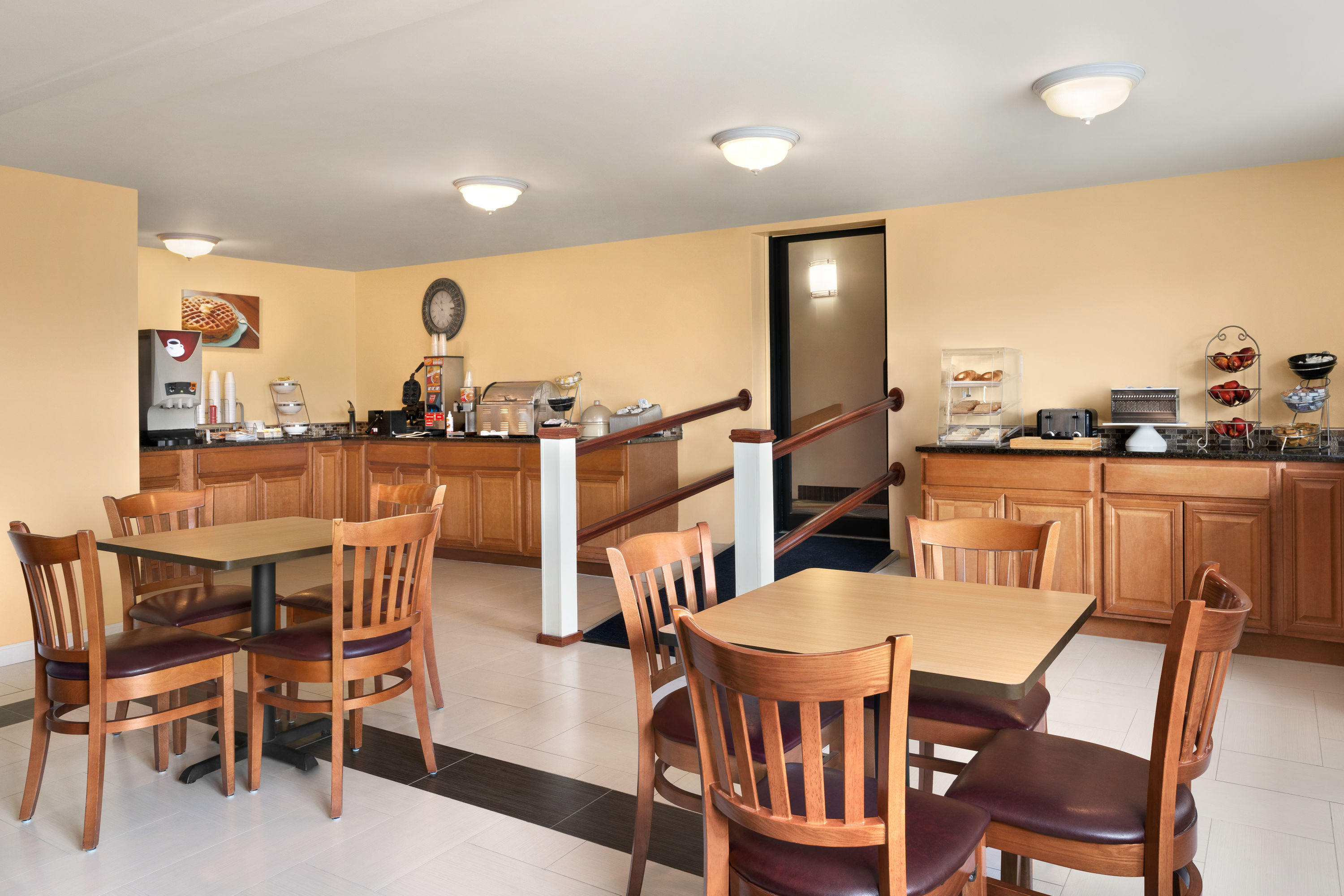 Days Inn by Wyndham Middletown/Newport Area | Middletown, RI Hotels