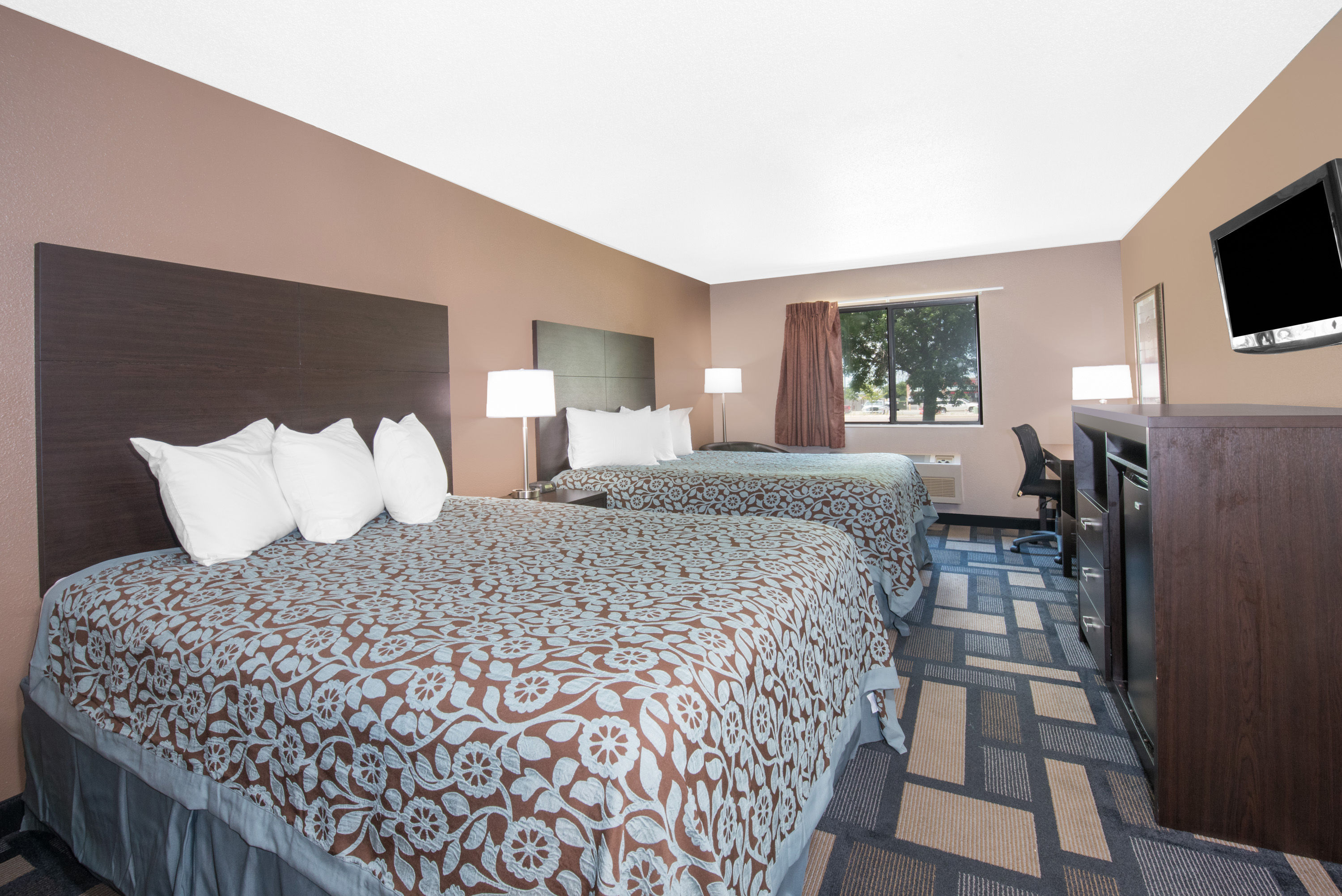 Days Inn by Wyndham Watertown | Watertown, SD Hotels