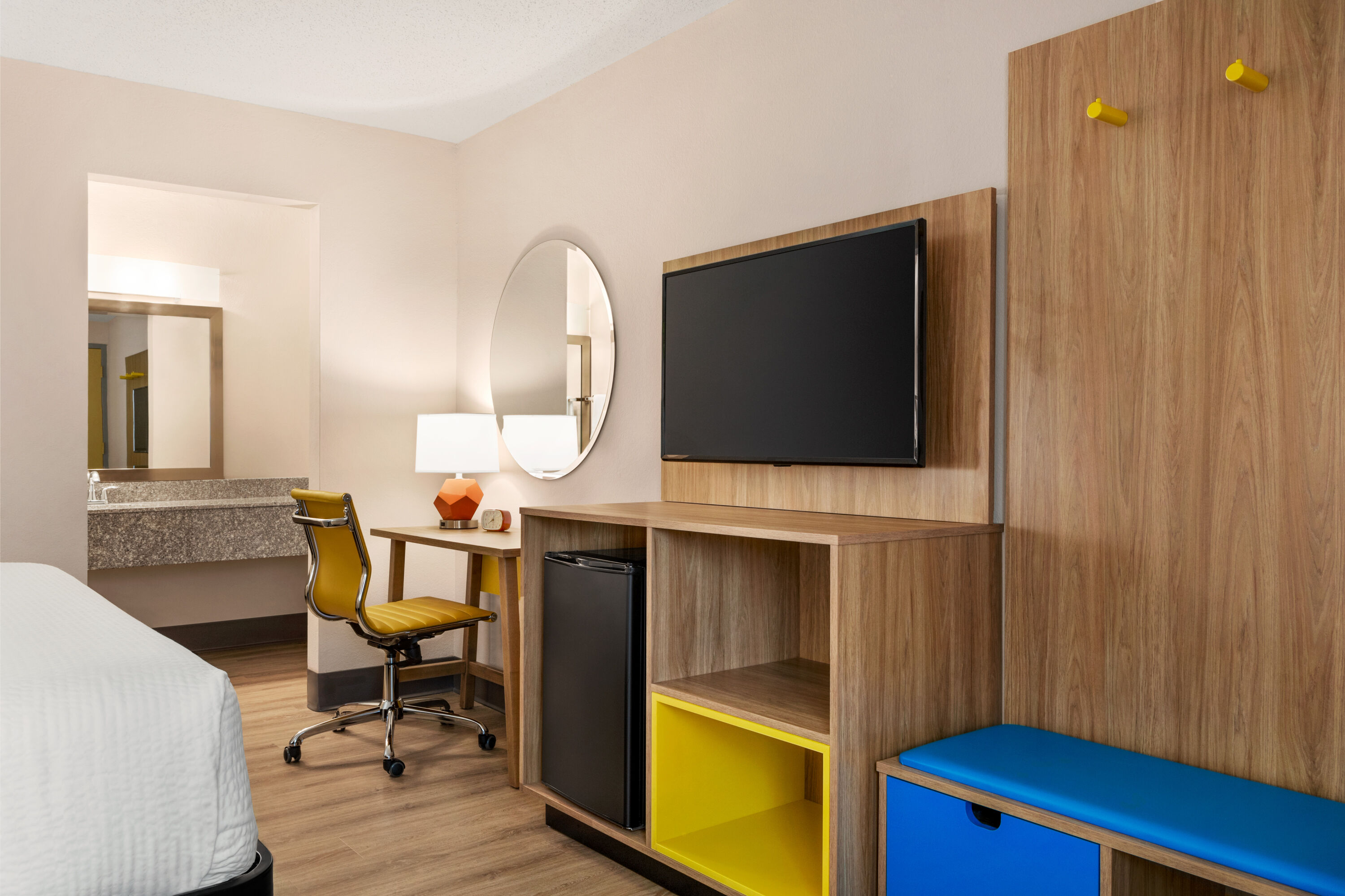 Hotel Bo, a Days Inn by Wyndham Chattanooga Downtown | Chattanooga, TN ...