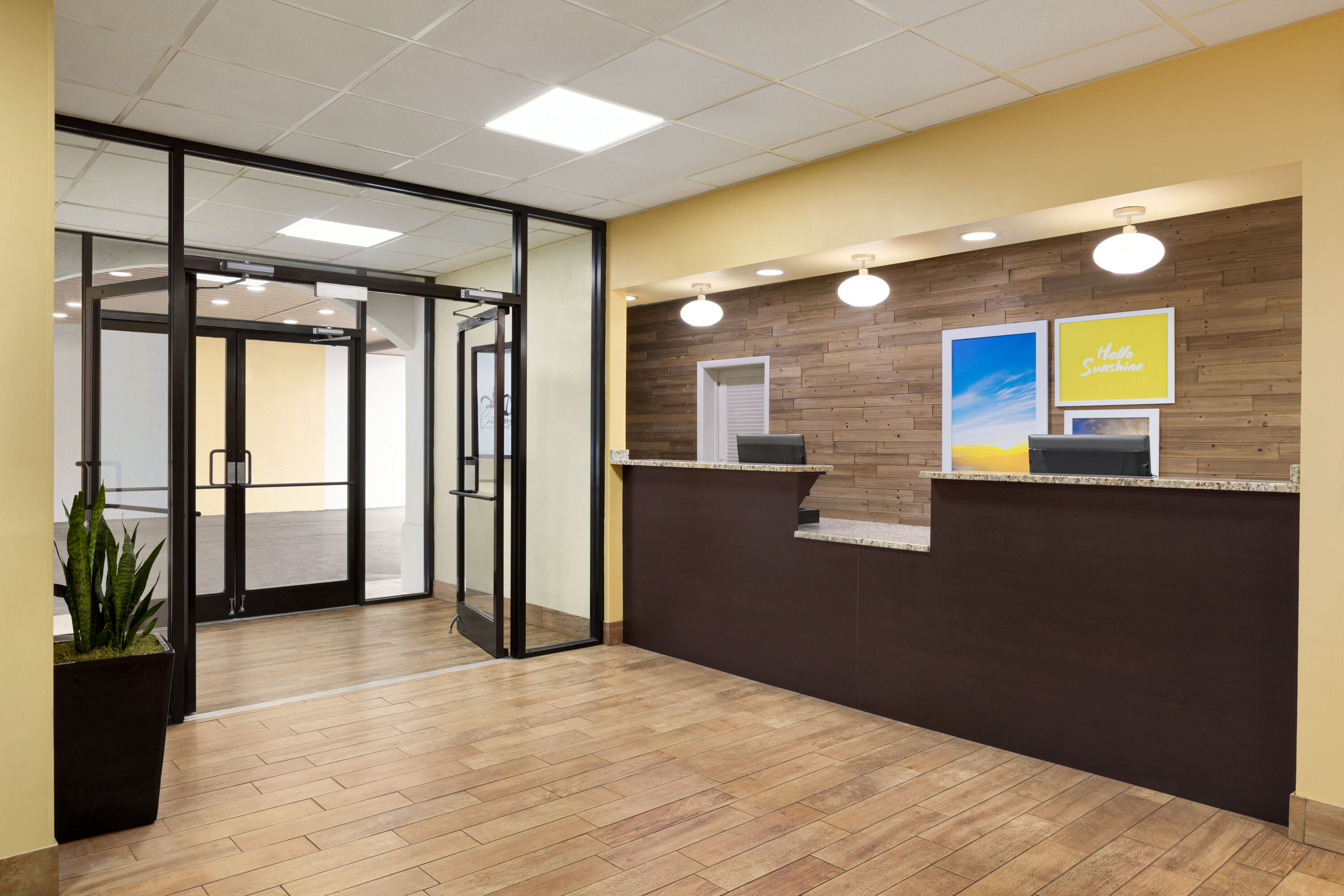 Hotel Bo, a Days Inn by Wyndham Chattanooga Downtown | Chattanooga, TN ...