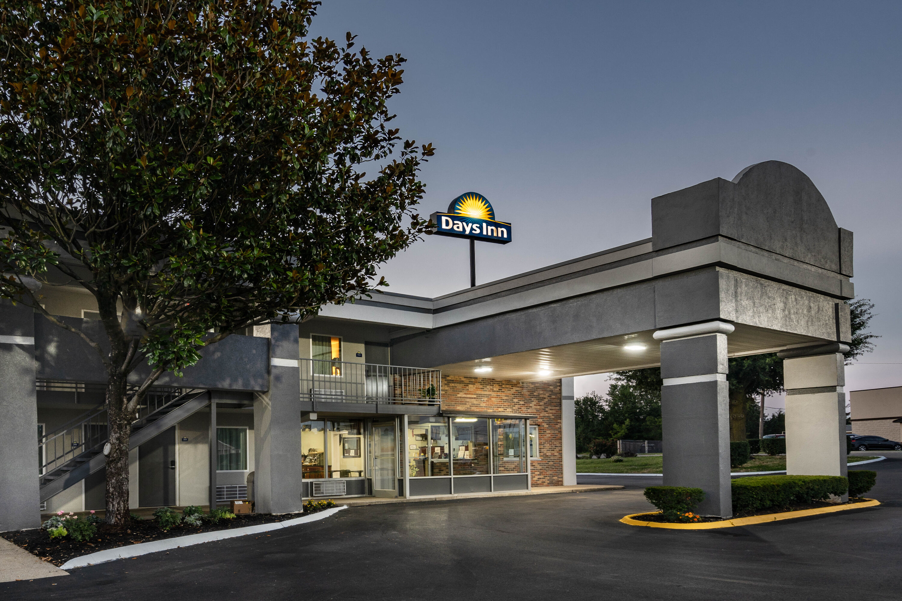 Days Inn by Wyndham Clarksville TN | Clarksville, TN Hotels