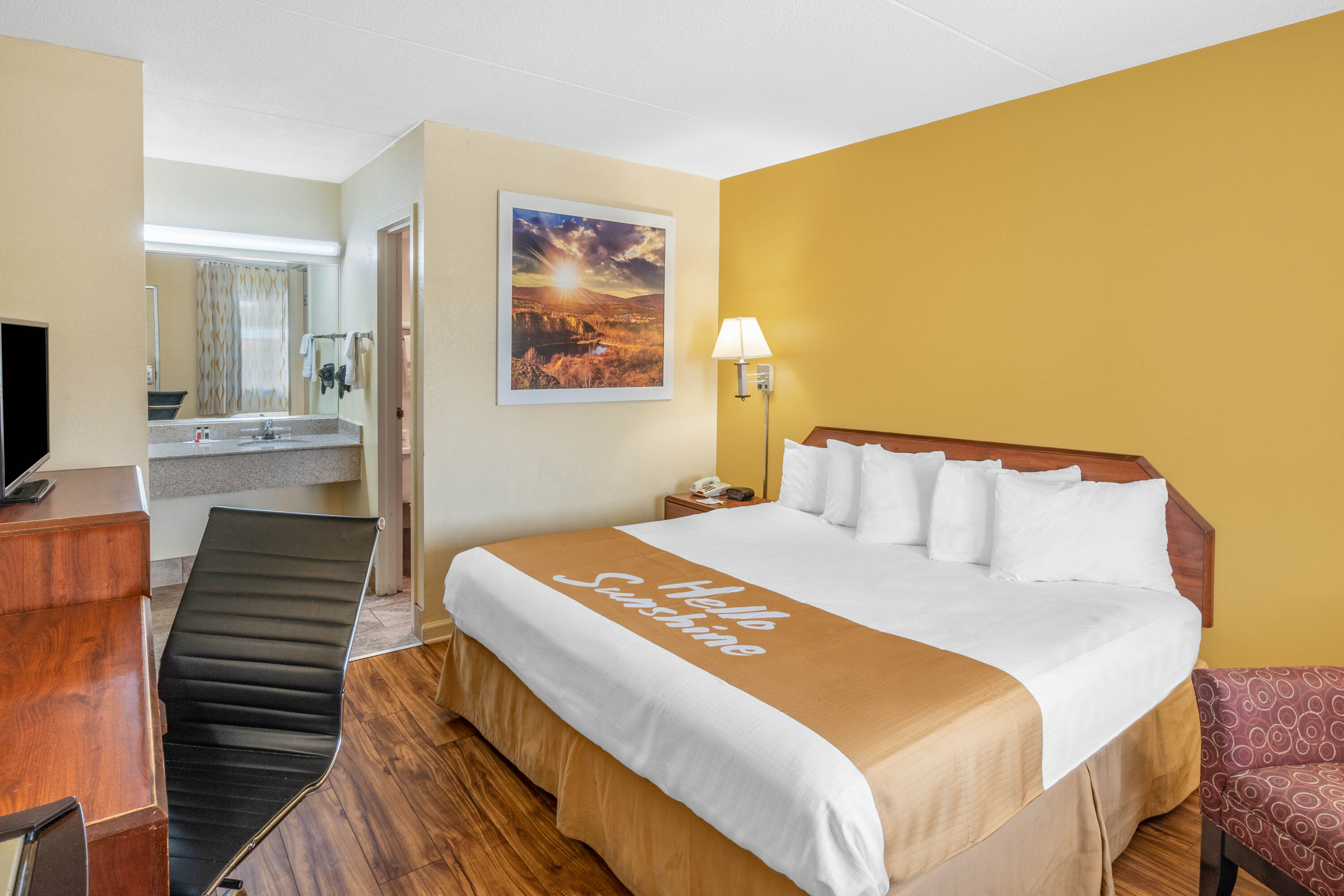 Days Inn by Wyndham Clarksville TN | Clarksville, TN Hotels