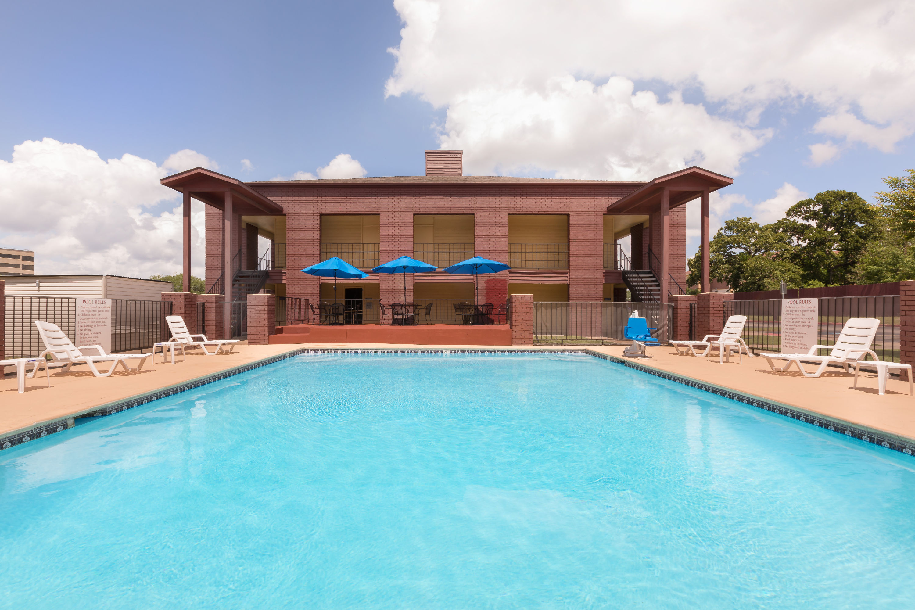 Days Inn by Wyndham College Station University Drive | College Station ...