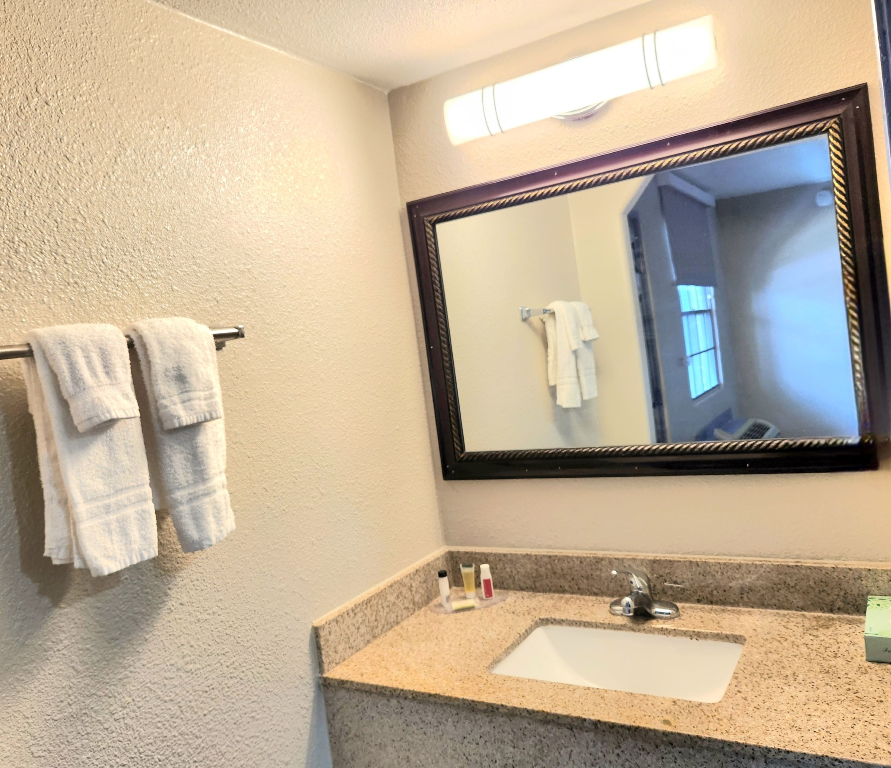 Days Inn by Wyndham Houston | Houston, TX Hotels