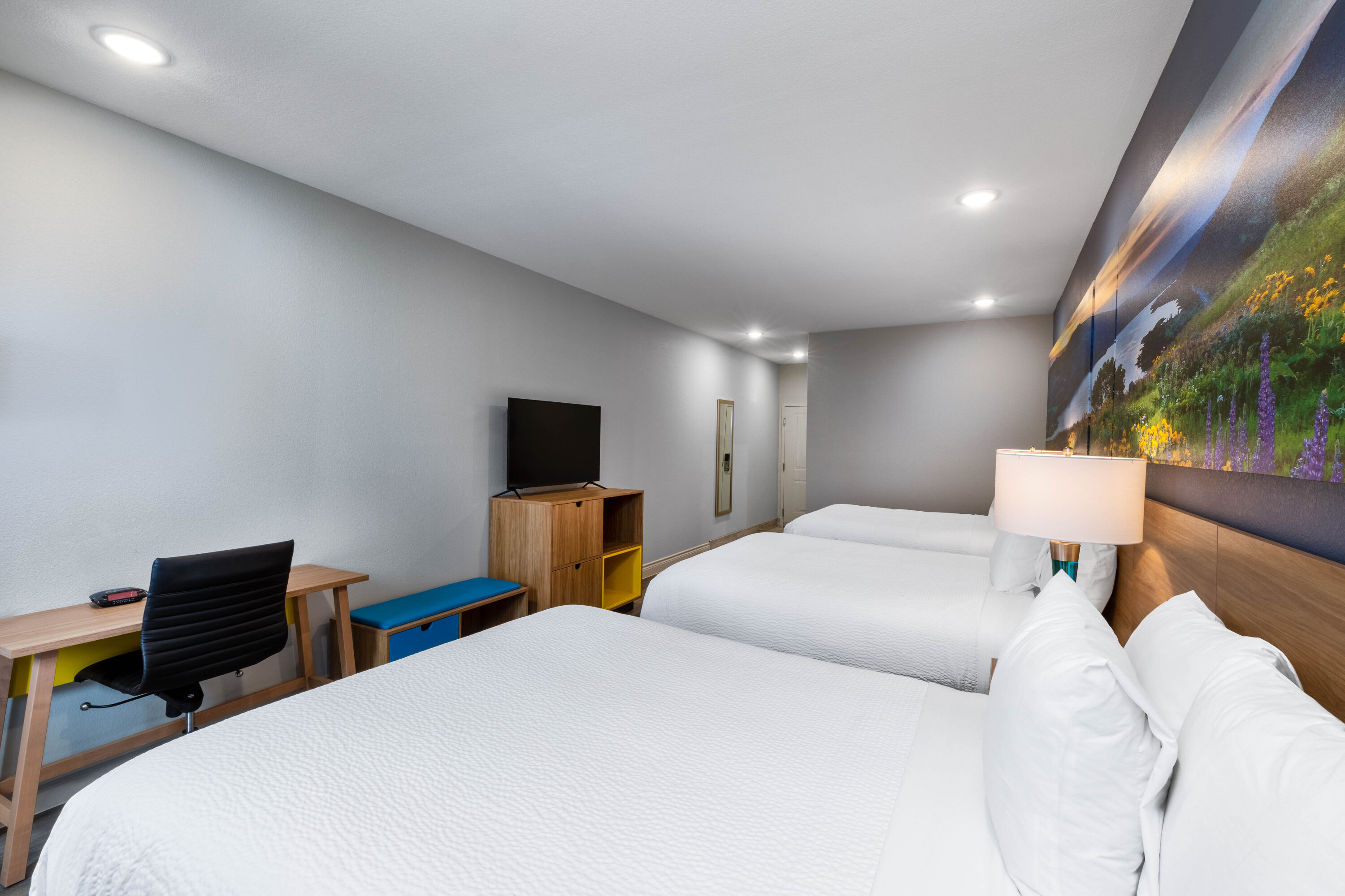 Days Inn & Suites by Wyndham Downtown/University of Houston | Houston ...