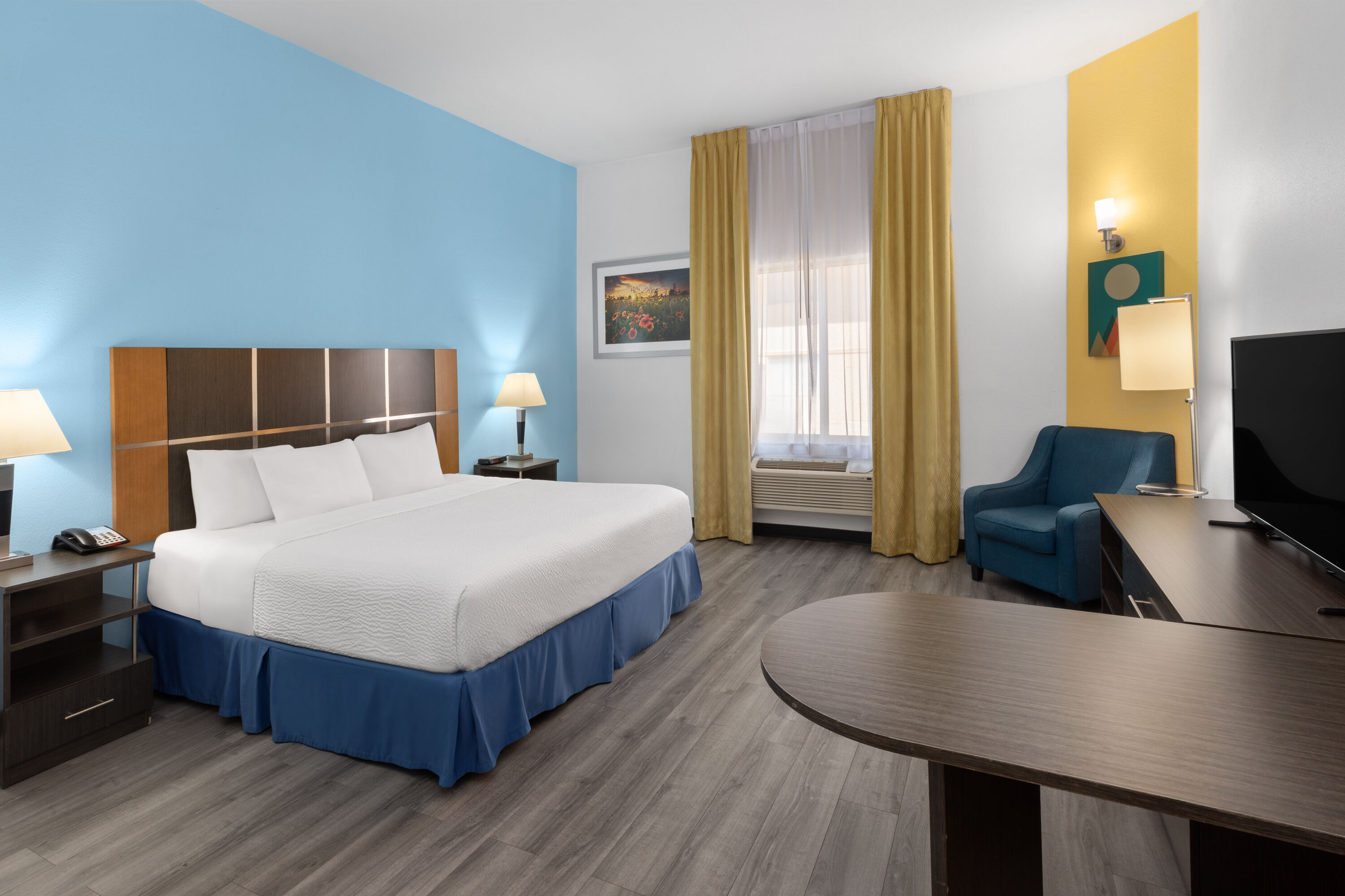 Days Inn & Suites by Wyndham Lubbock Medical Center | Lubbock, TX Hotels