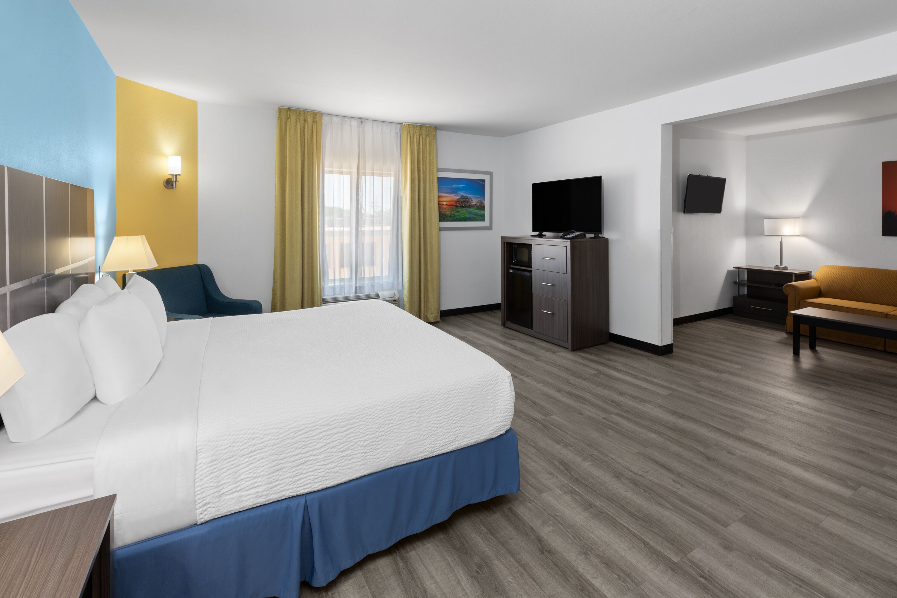 Days Inn & Suites by Wyndham Lubbock Medical Center | Lubbock, TX Hotels