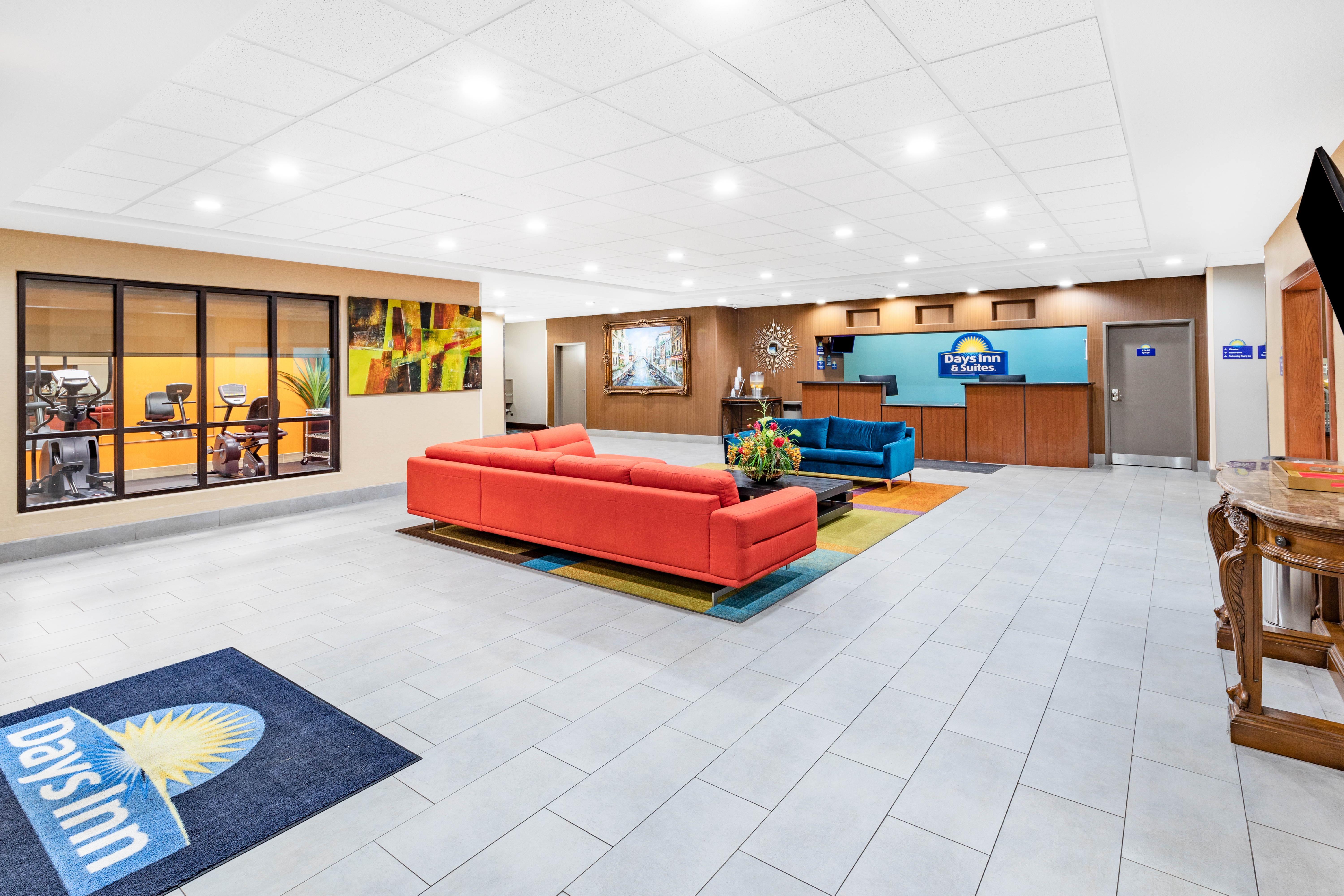 Days Inn & Suites by Wyndham San Antonio near Frost Bank Ctr | San ...